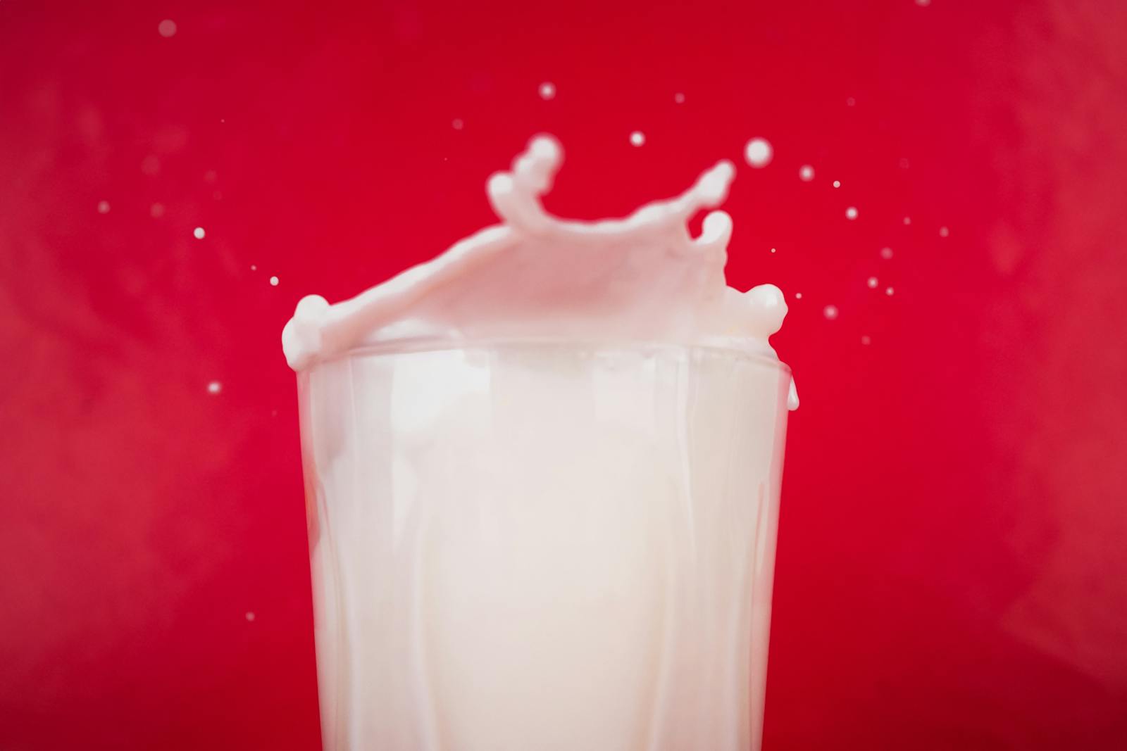 Milk Splash Background Photos, Download The BEST Free Milk Splash ...