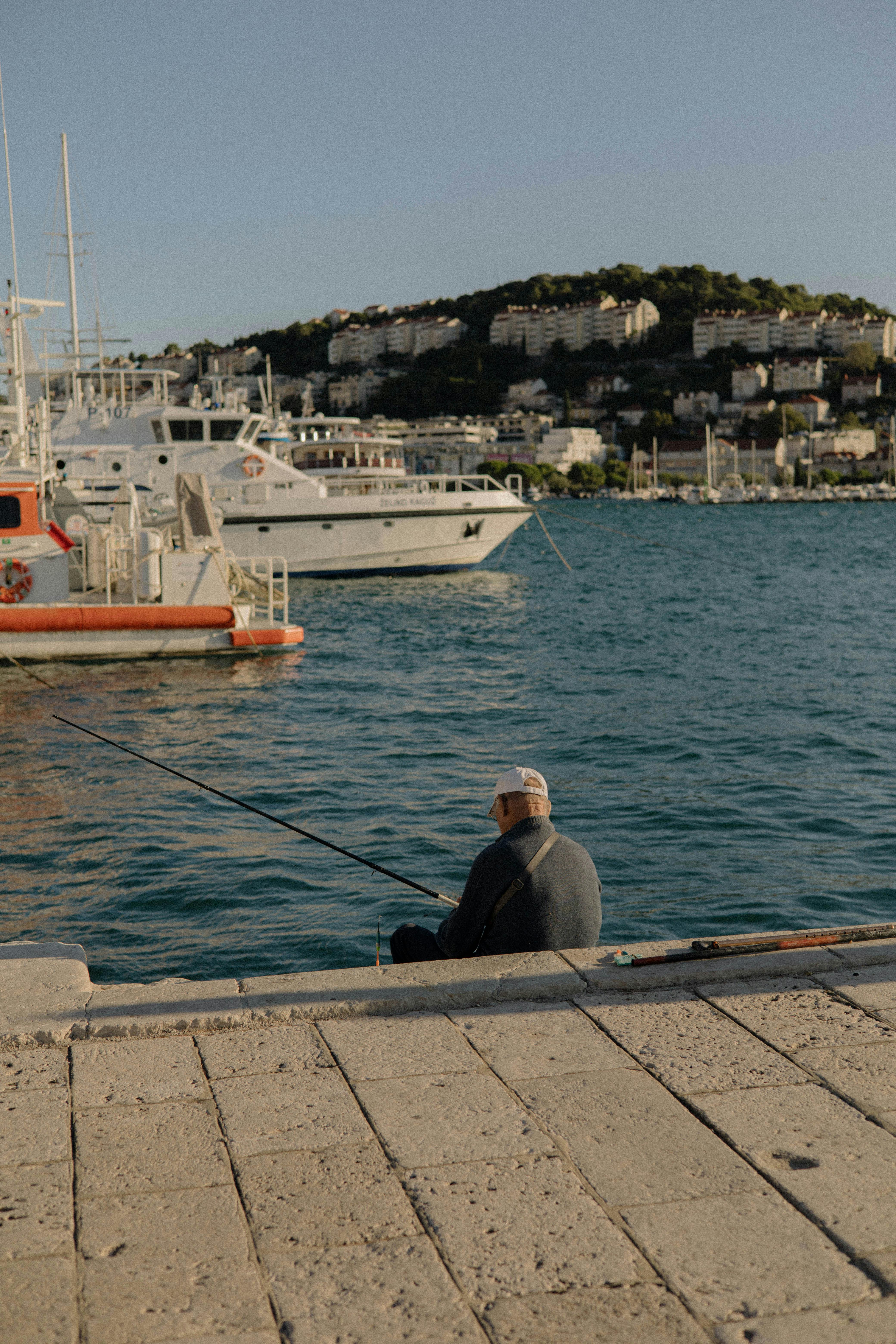 Fishing At The Port Photos, Download The BEST Free Fishing At The Port ...