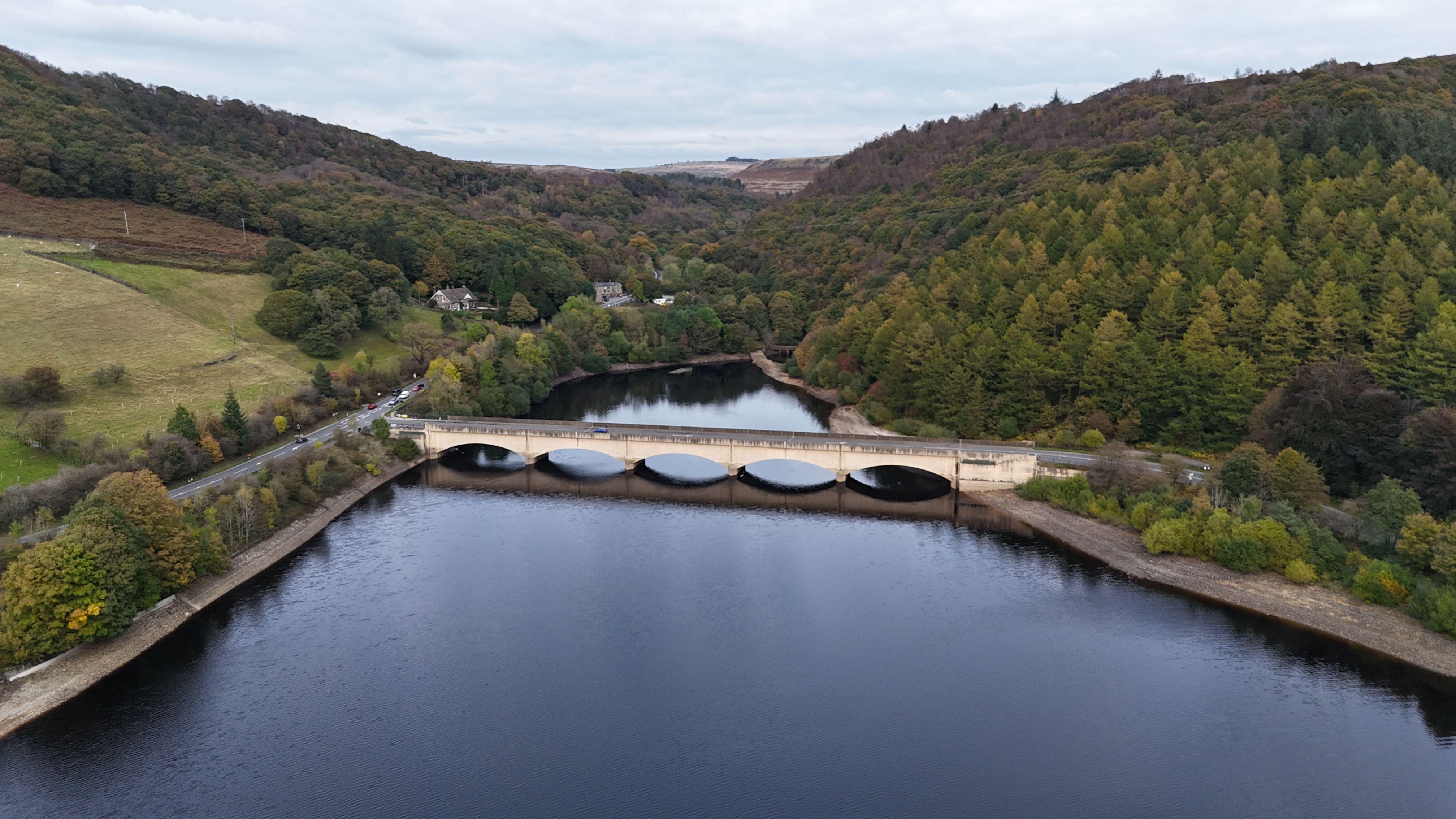 Aerial View of the Ladybower Reservoir, Derbyshire, England · Free ...