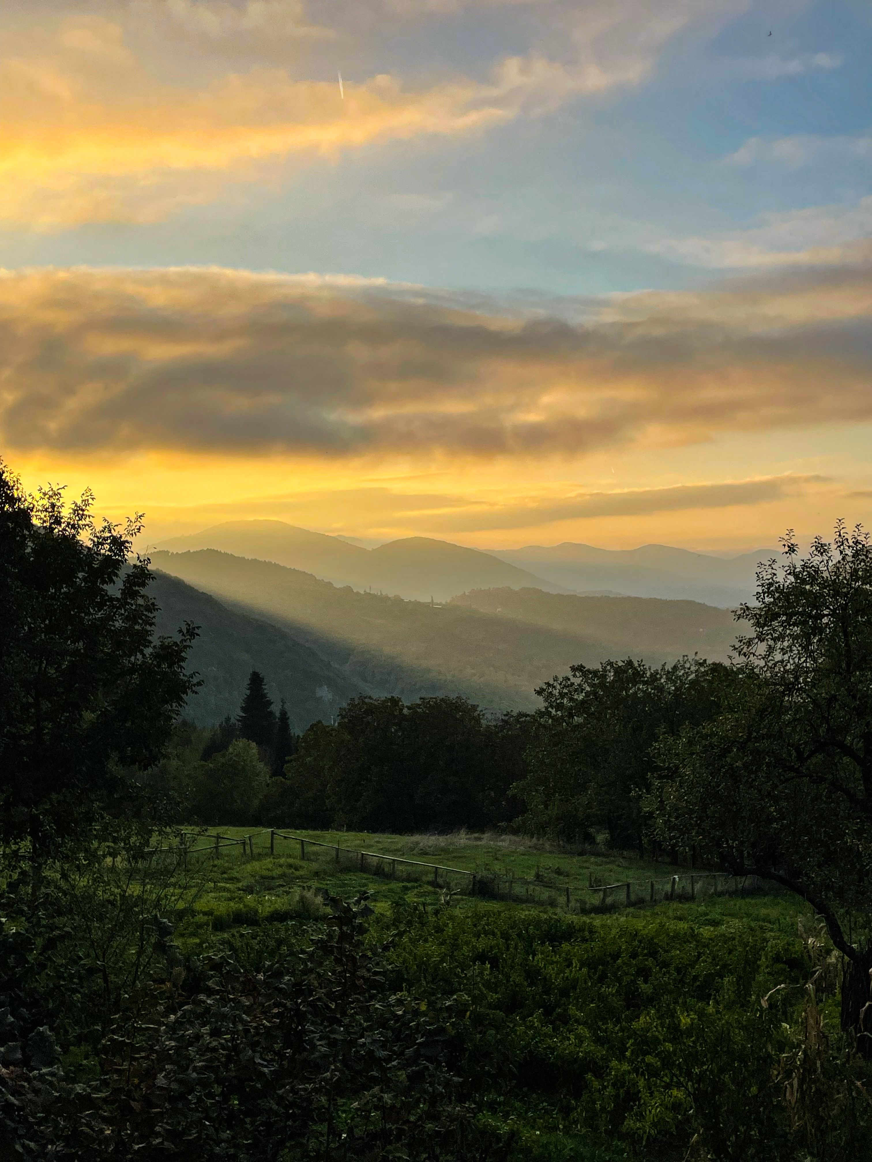Scenic Mountain Landscape at Sunset in Türkiye · Free Stock Photo