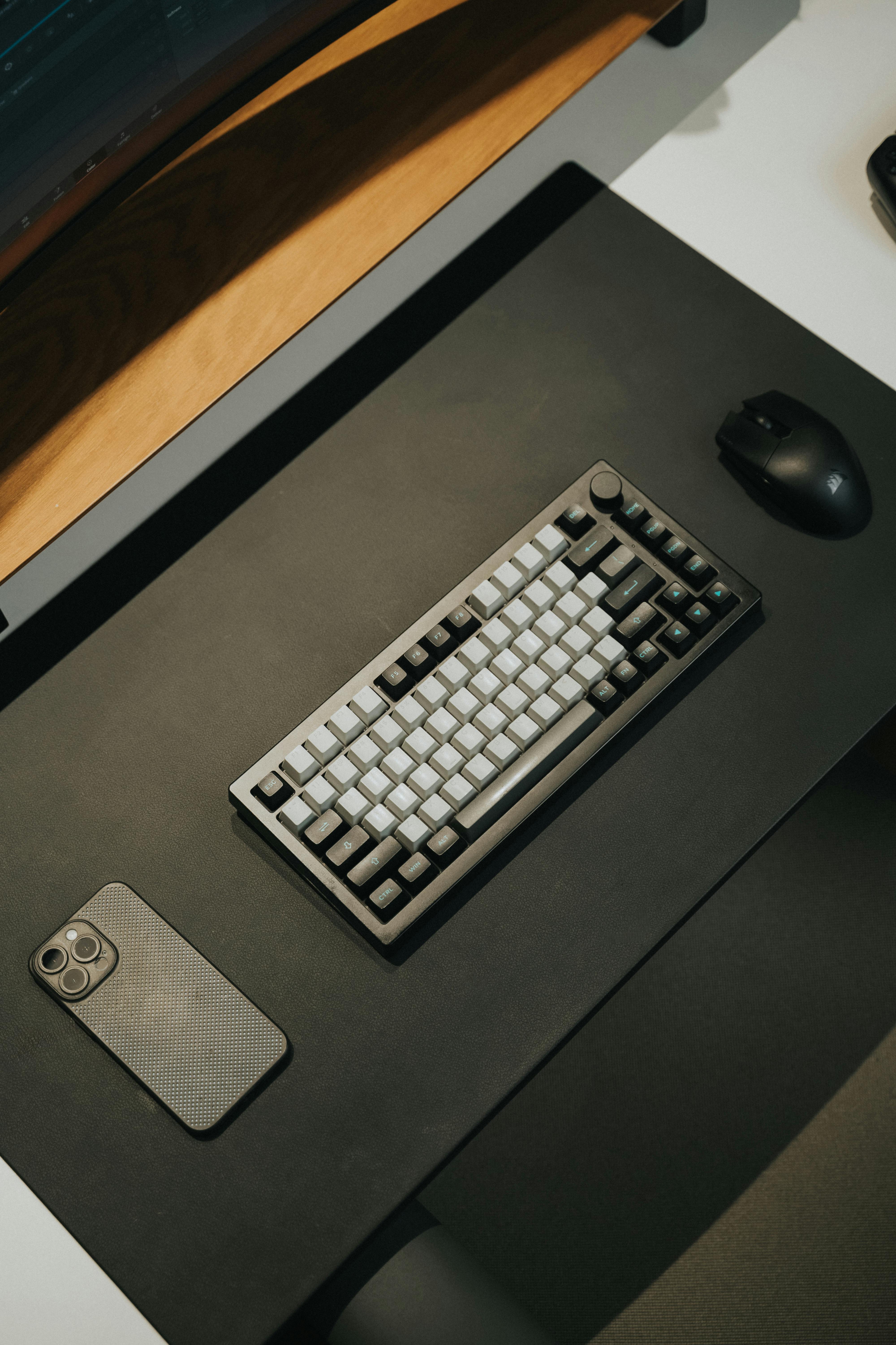 Modern Desktop Setup with Keyboard and Mouse · Free Stock Photo