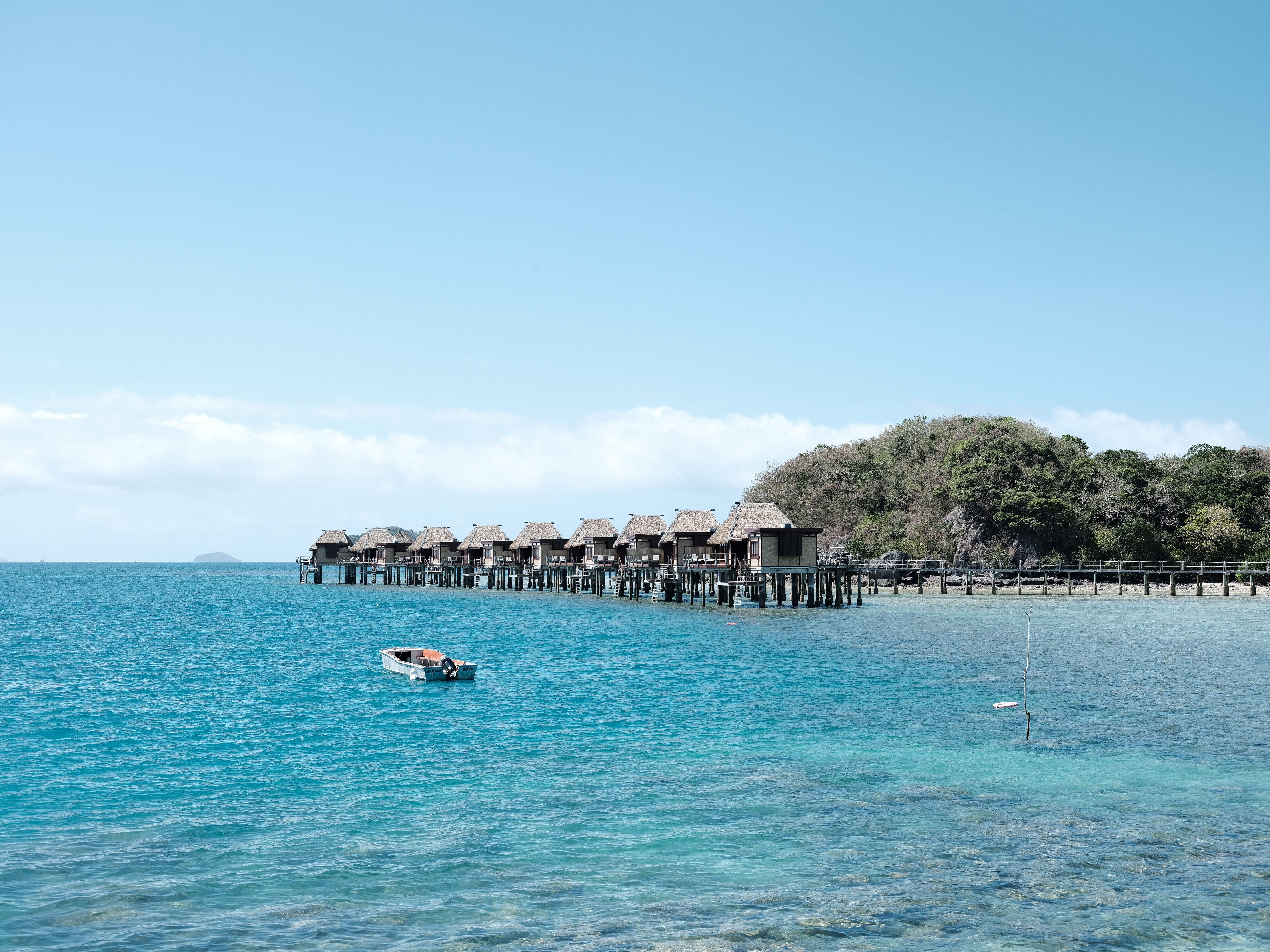 Bungalows Panorámicos Sobre El Agua En La División Occidental De Fiji ...