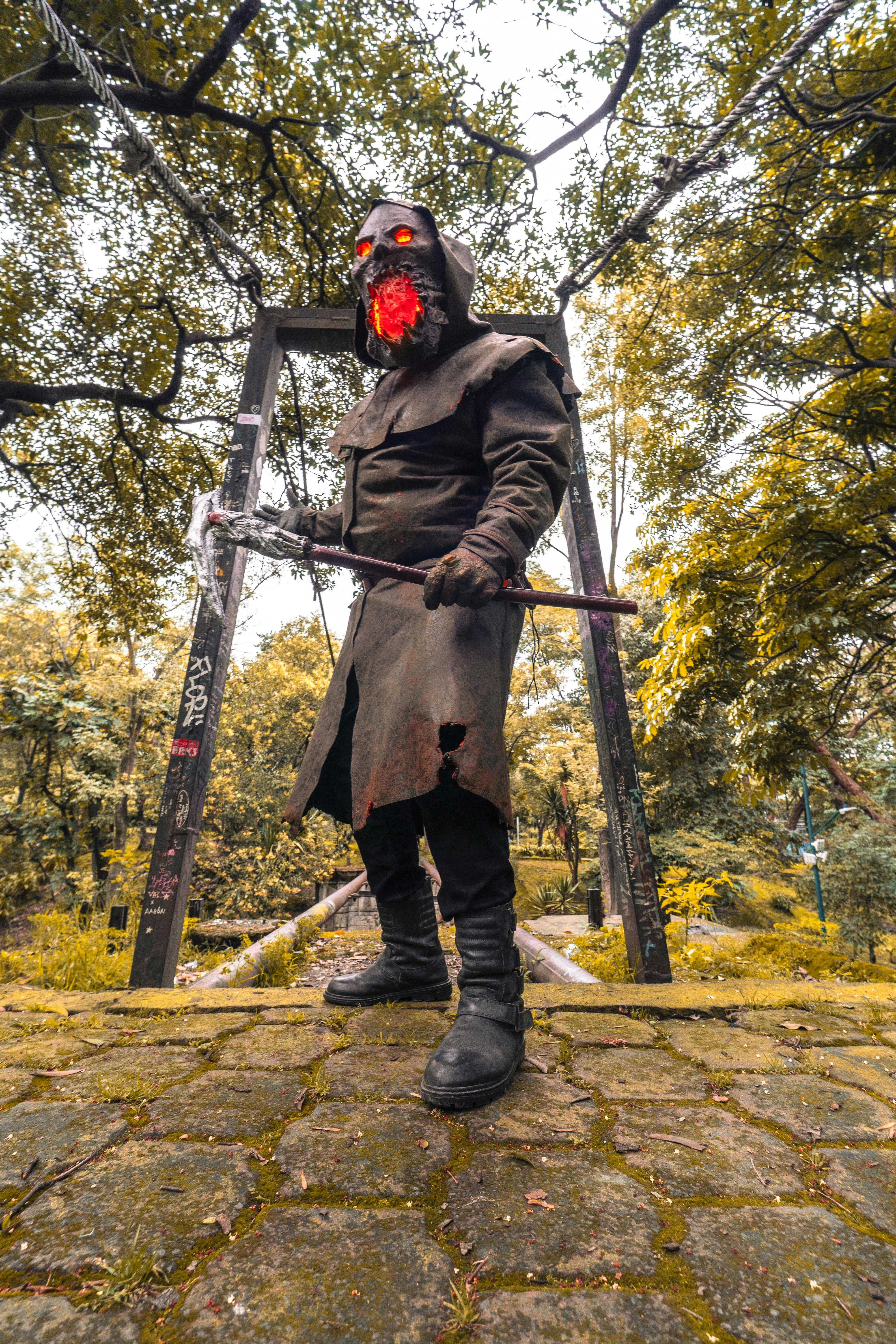 Horror Outfit Photos, Download The BEST Free Horror Outfit Stock Photos ...