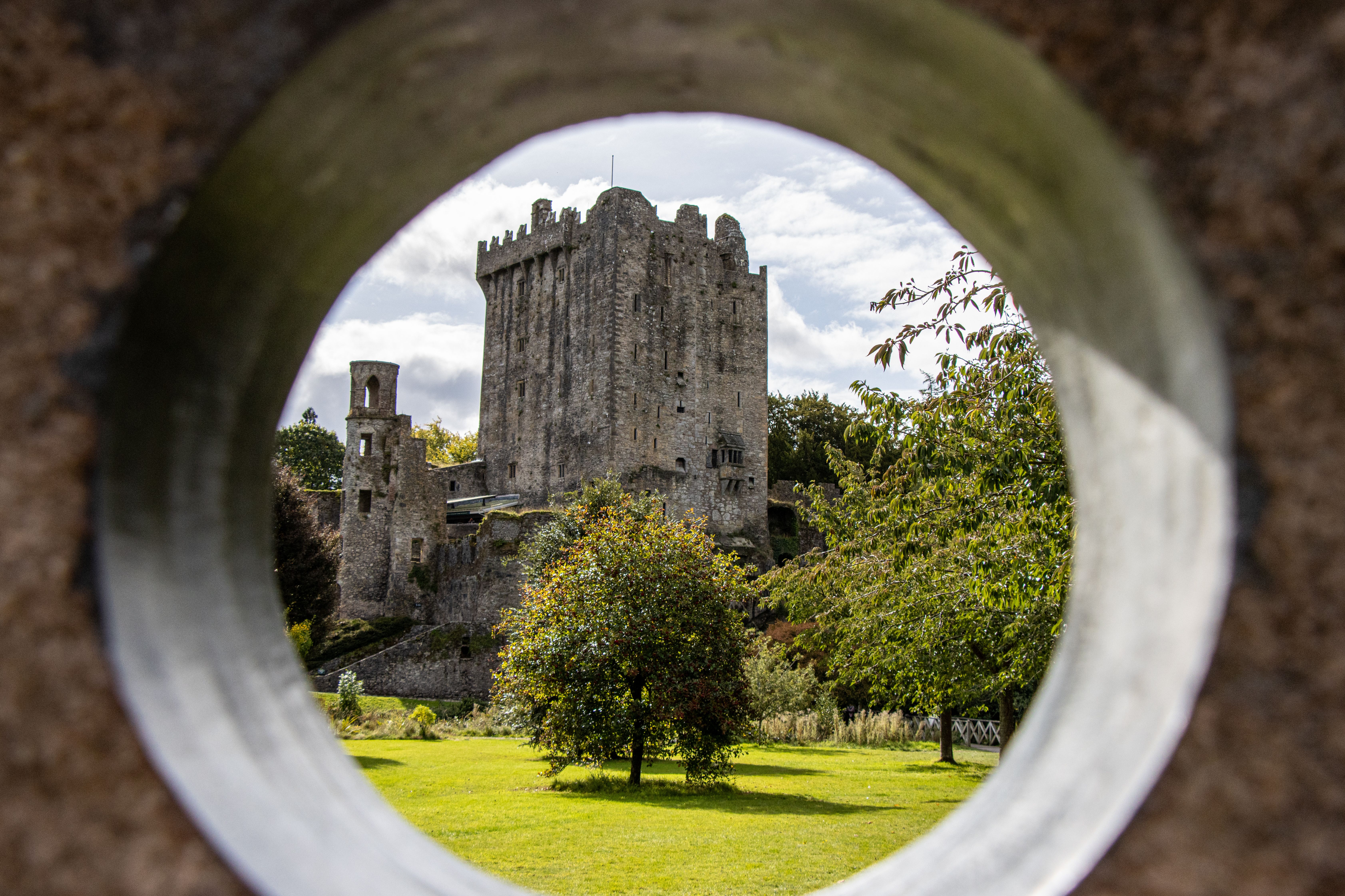 Historic Blarney Castle Through Stone Arch · Free Stock Photo