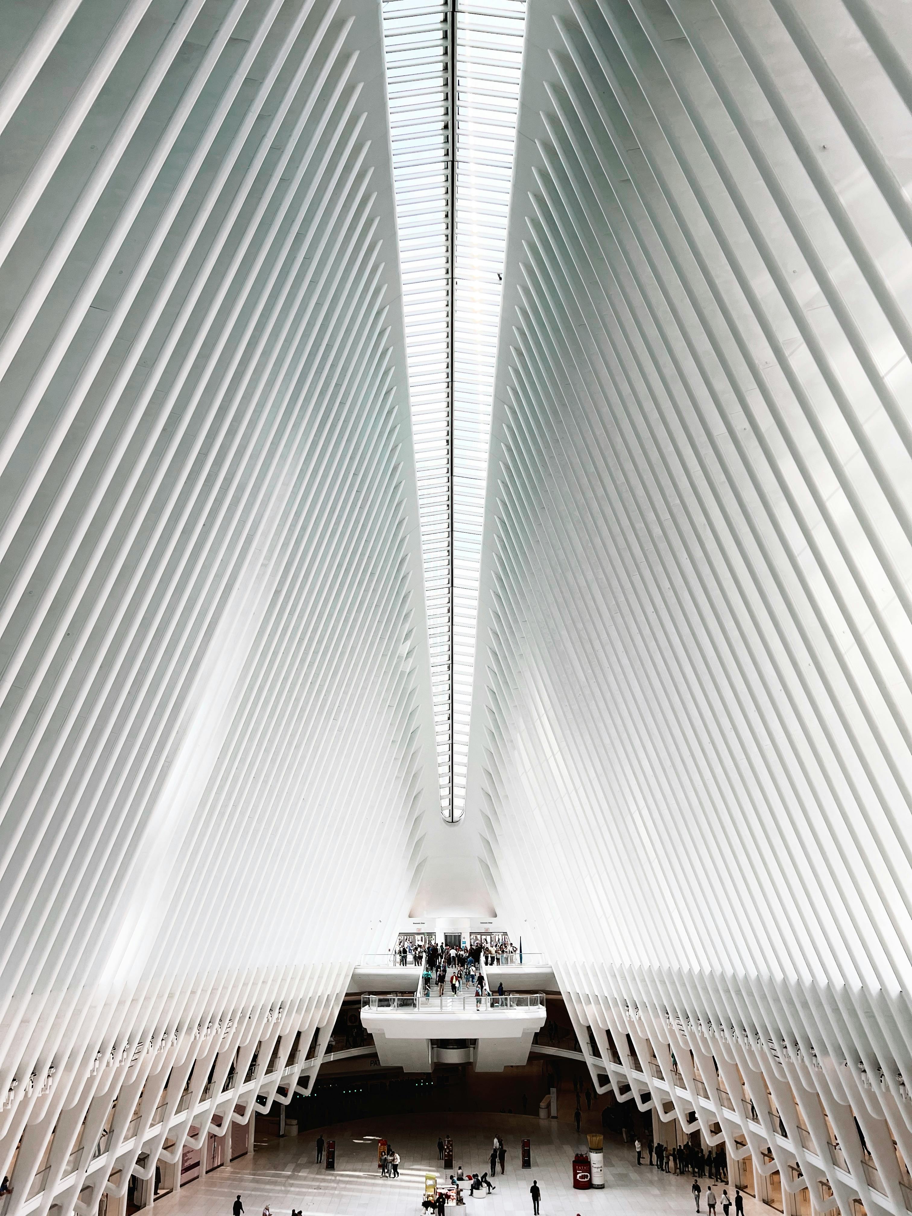 Low Angle View of Building · Free Stock Photo