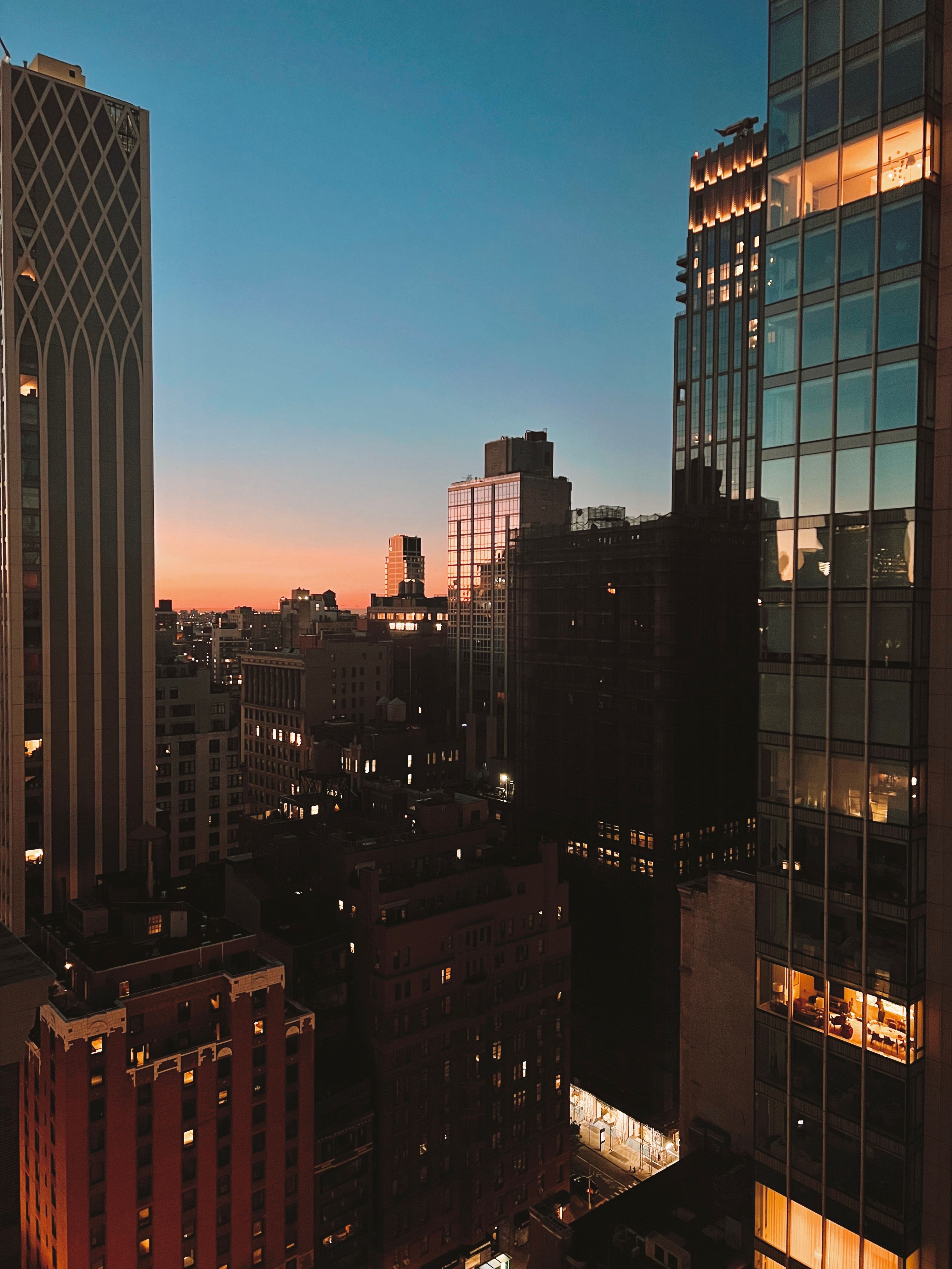 Stunning Cityscape at Twilight with Skyscrapers · Free Stock Photo