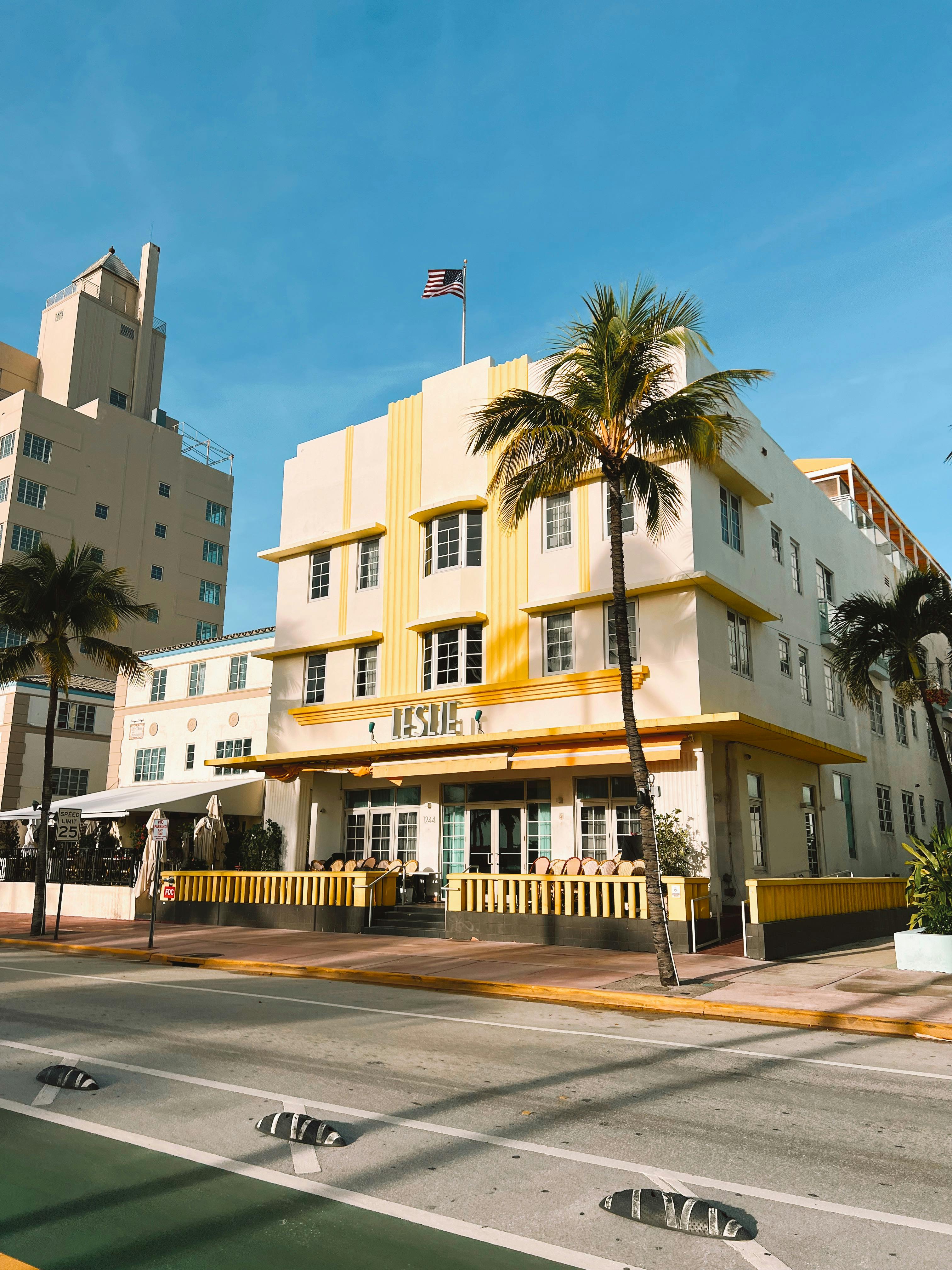 Arquitectura Art Decó En South Beach Miami · Foto de stock gratuita