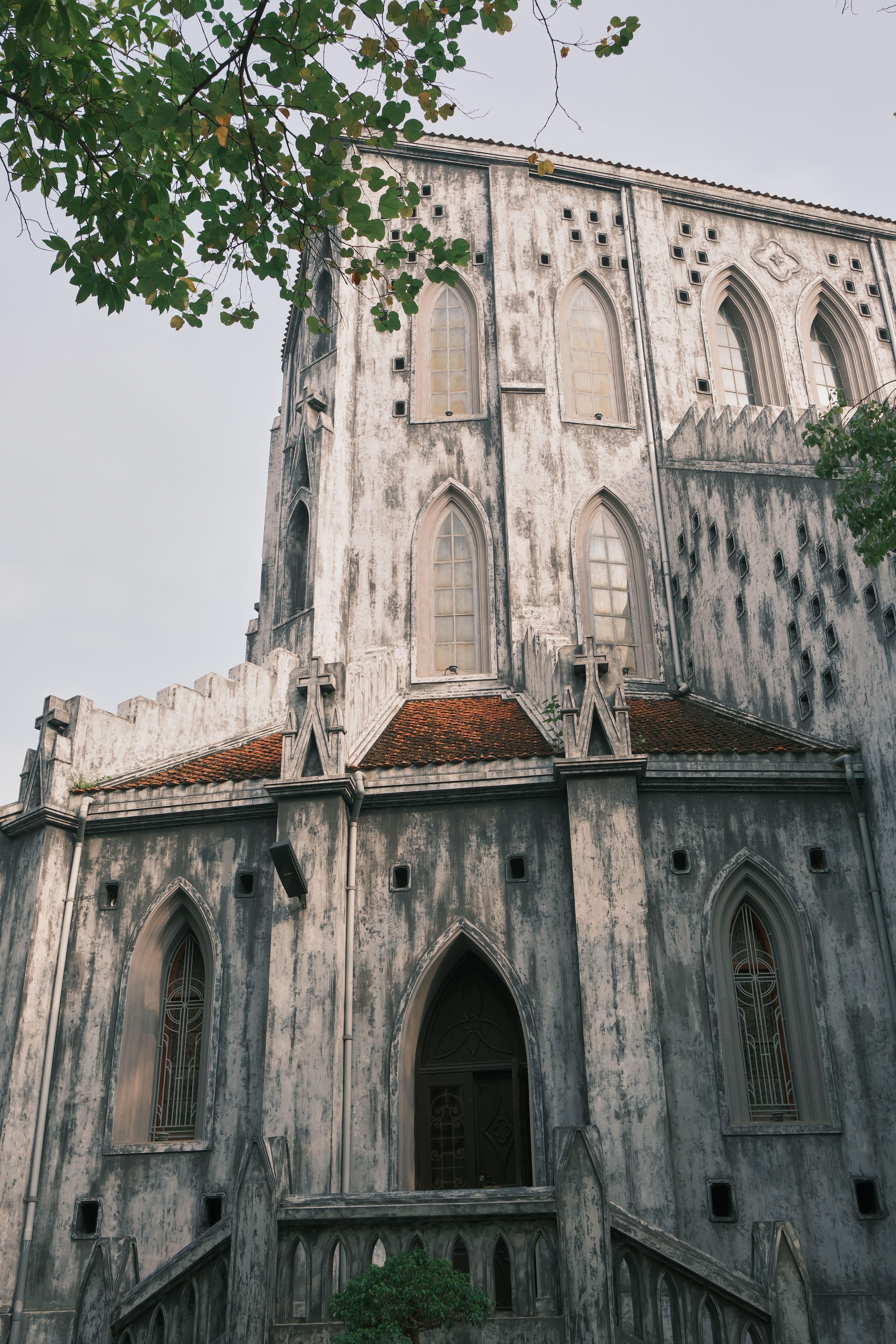Stunning Gothic Architecture in Hanoi, Vietnam · Free Stock Photo