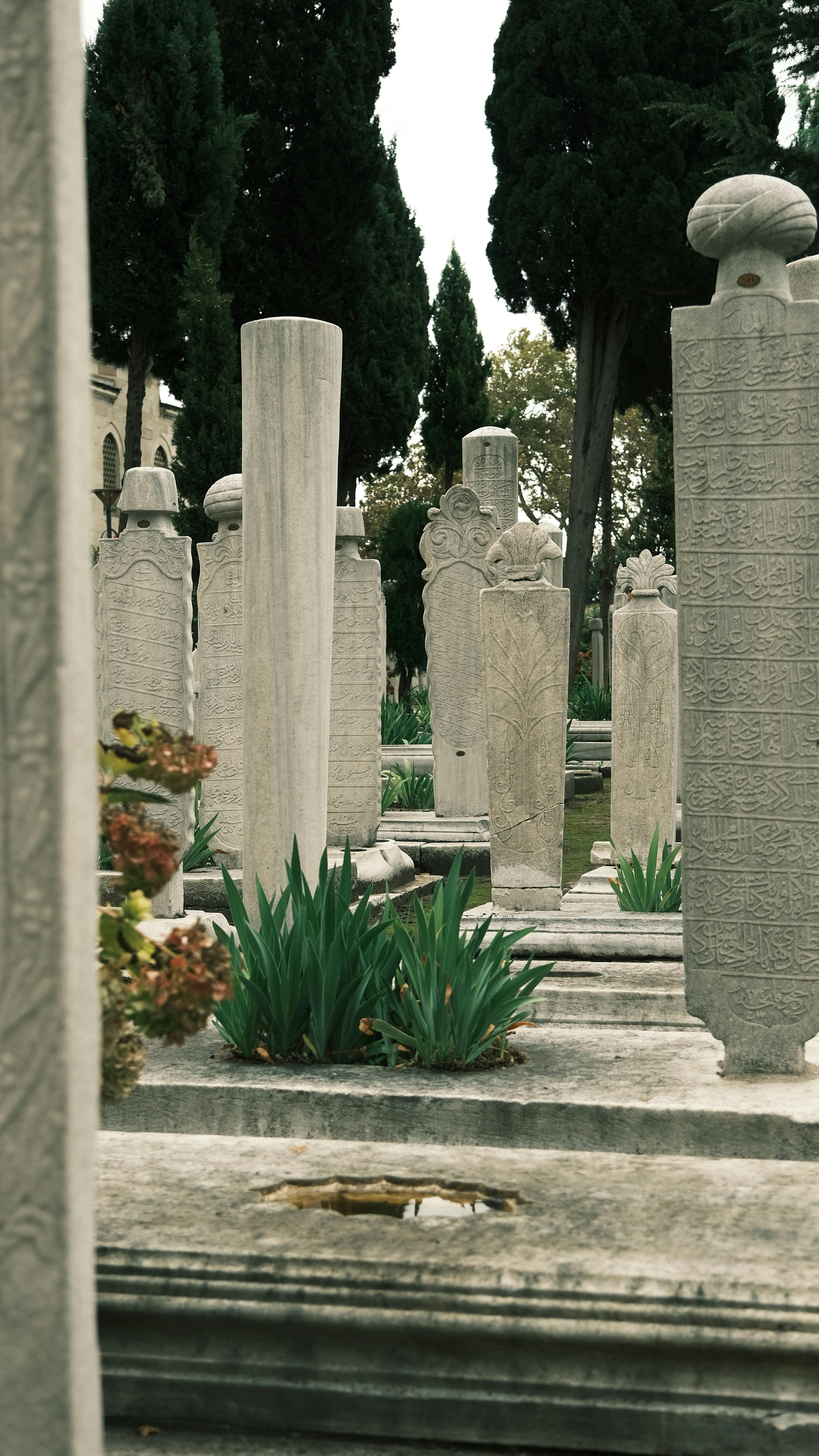 Cemetery in Manila, Philippines · Free Stock Photo