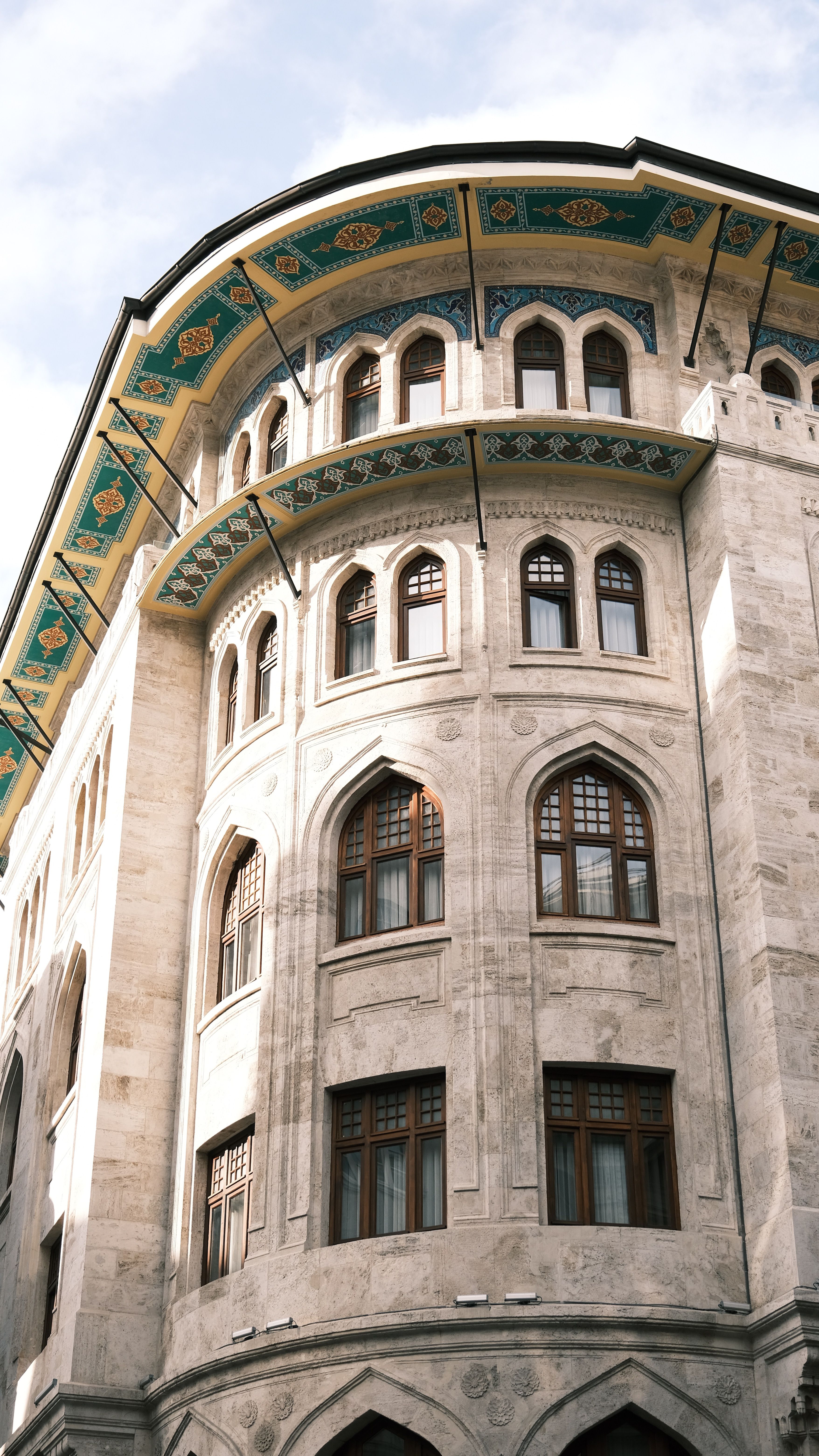 Historic Architectural Building with Ornate Design · Free Stock Photo