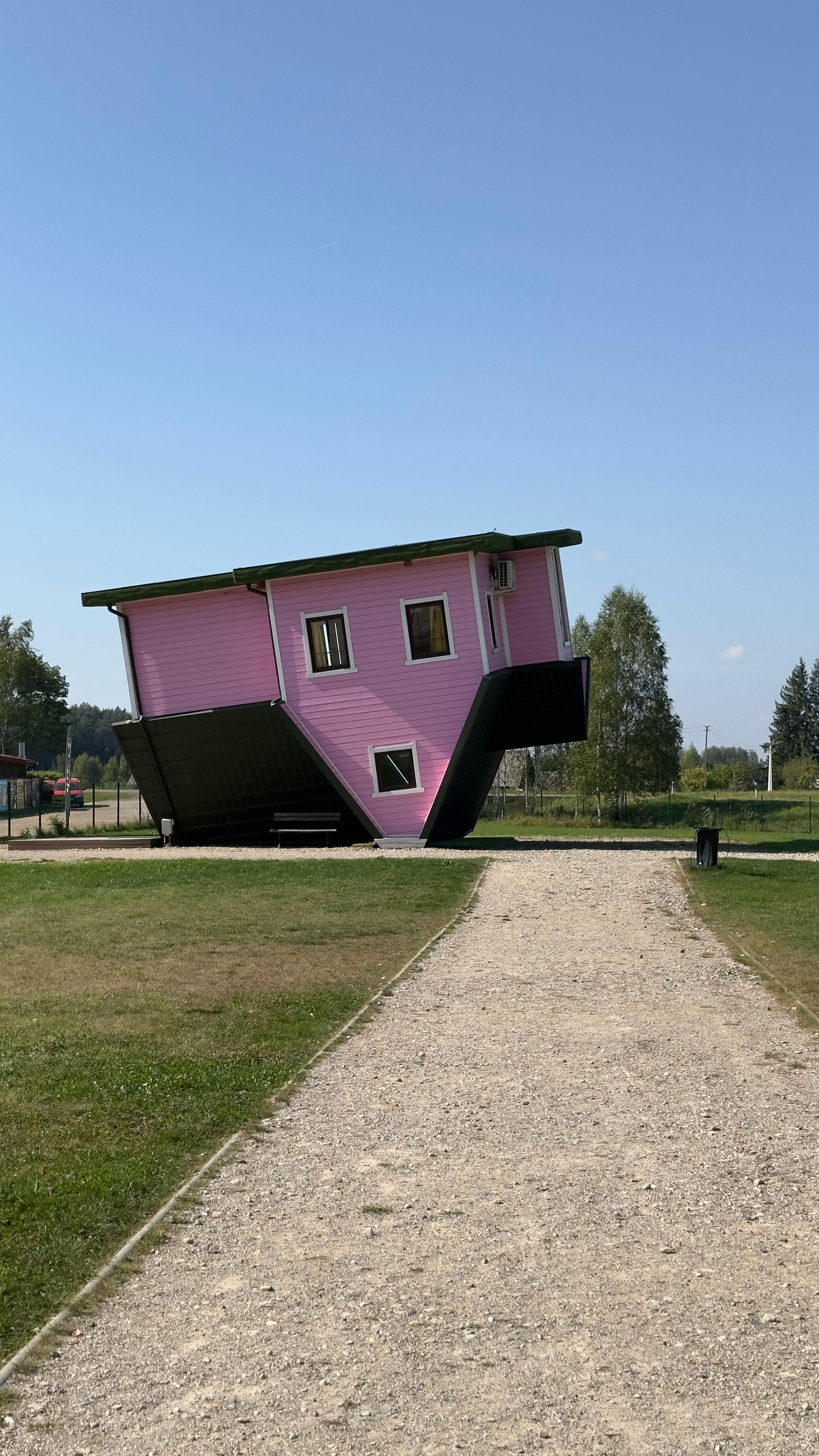 Whimsical Upside-Down House in Countryside · Free Stock Photo
