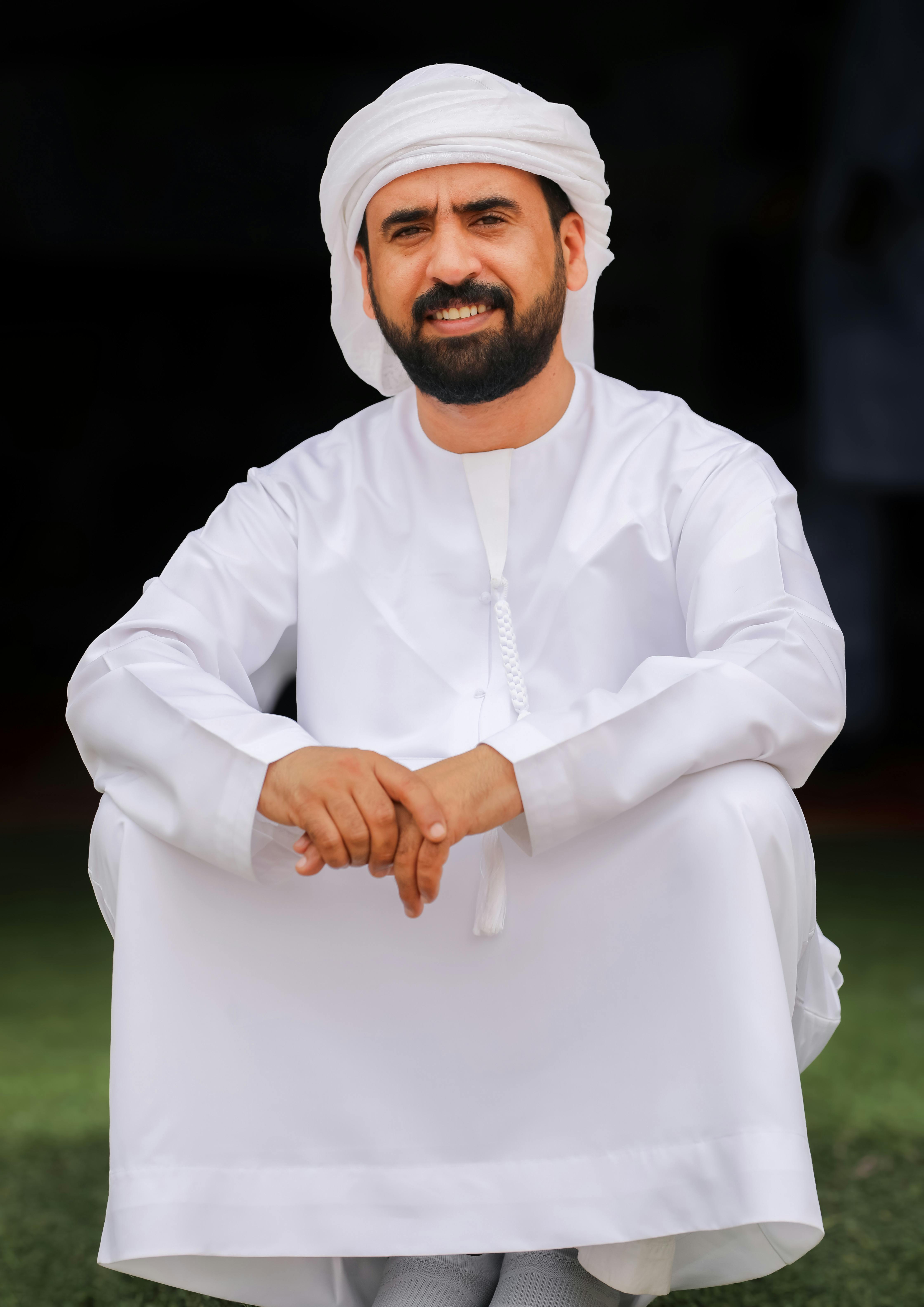 Portrait of Middle Eastern man in traditional attire · Free Stock Photo