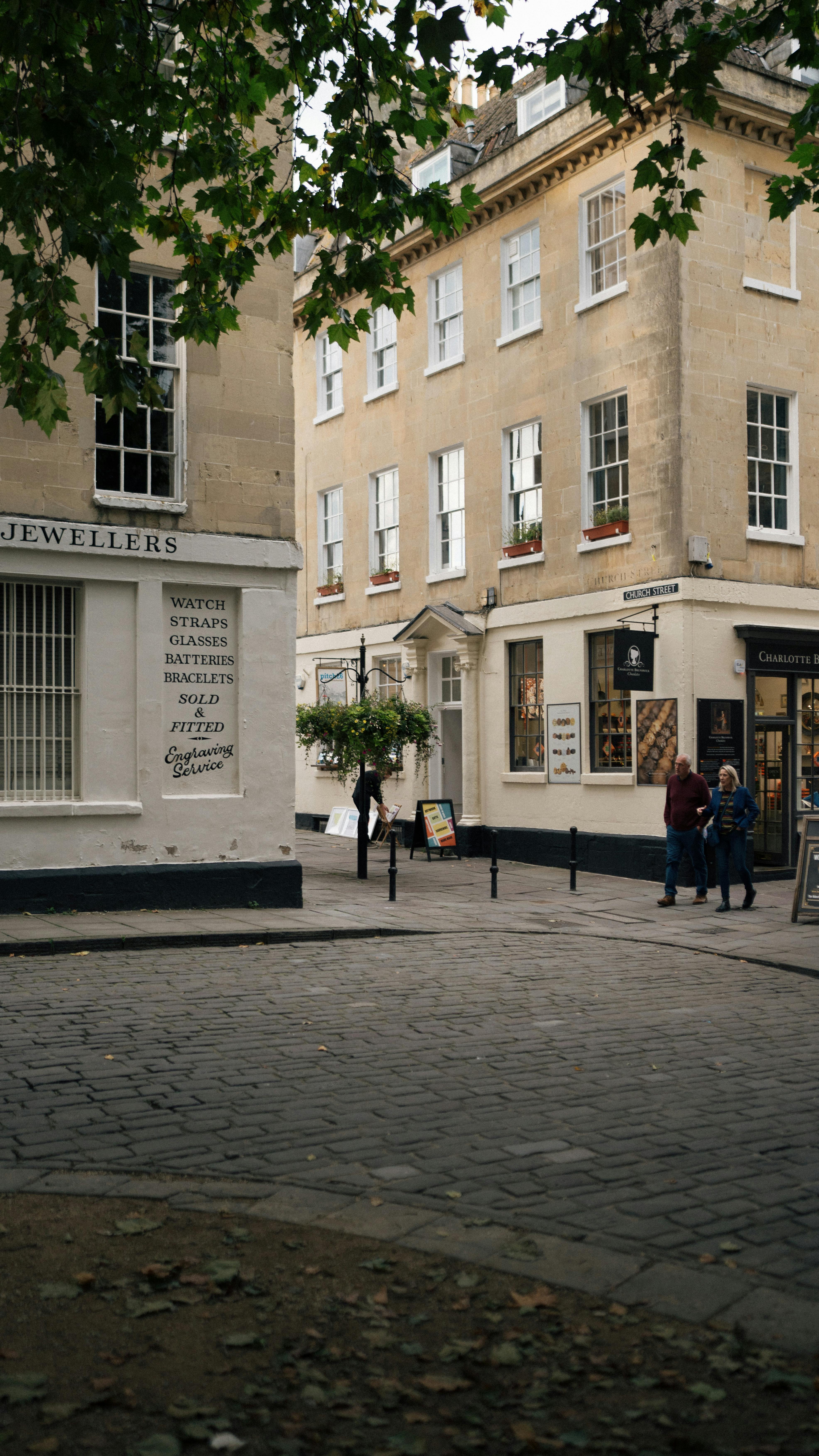 Storefront Displays Photos, Download The BEST Free Storefront Displays ...