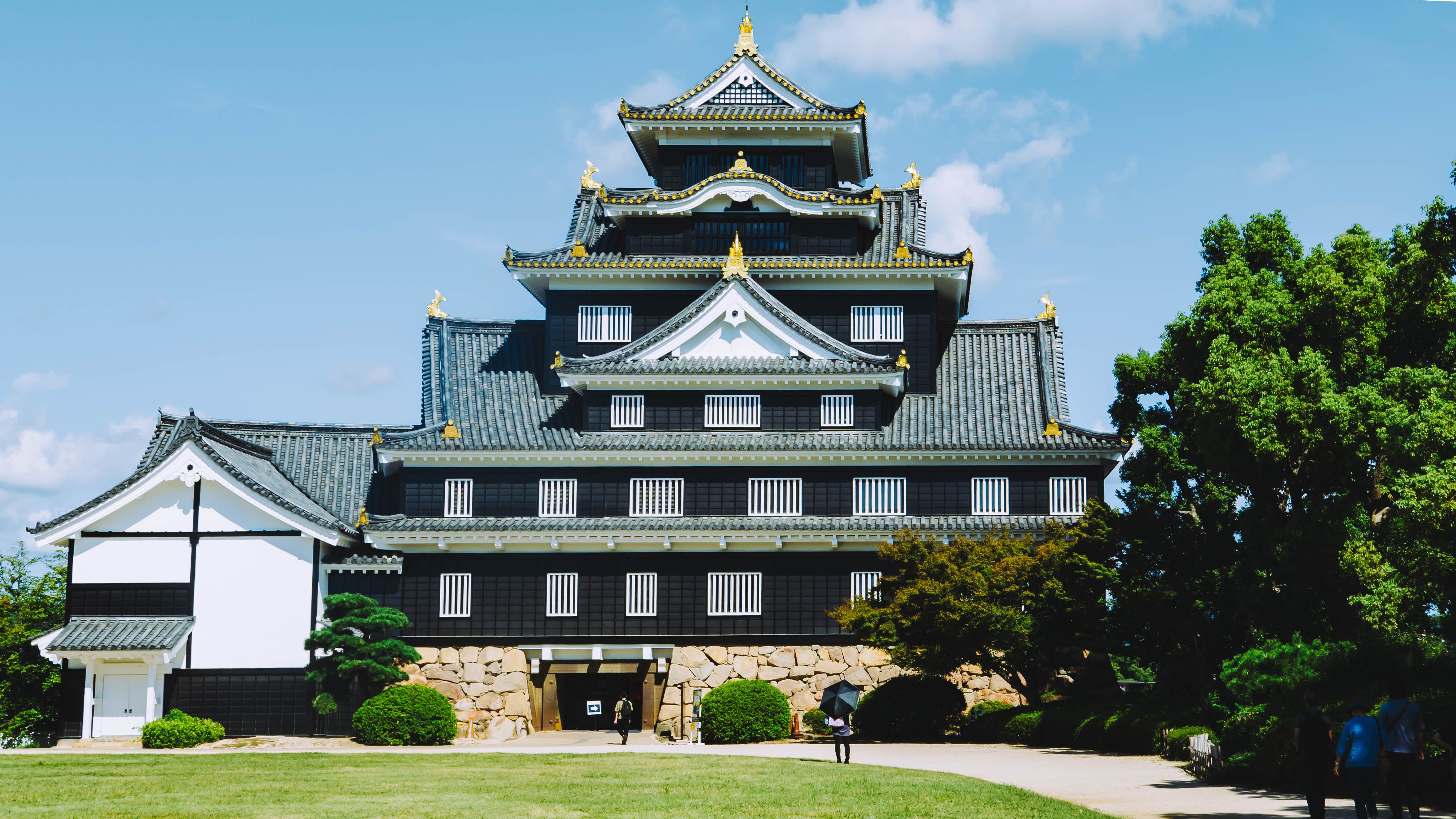 Stunning Okayama Castle in Bright Summer Day · Free Stock Photo