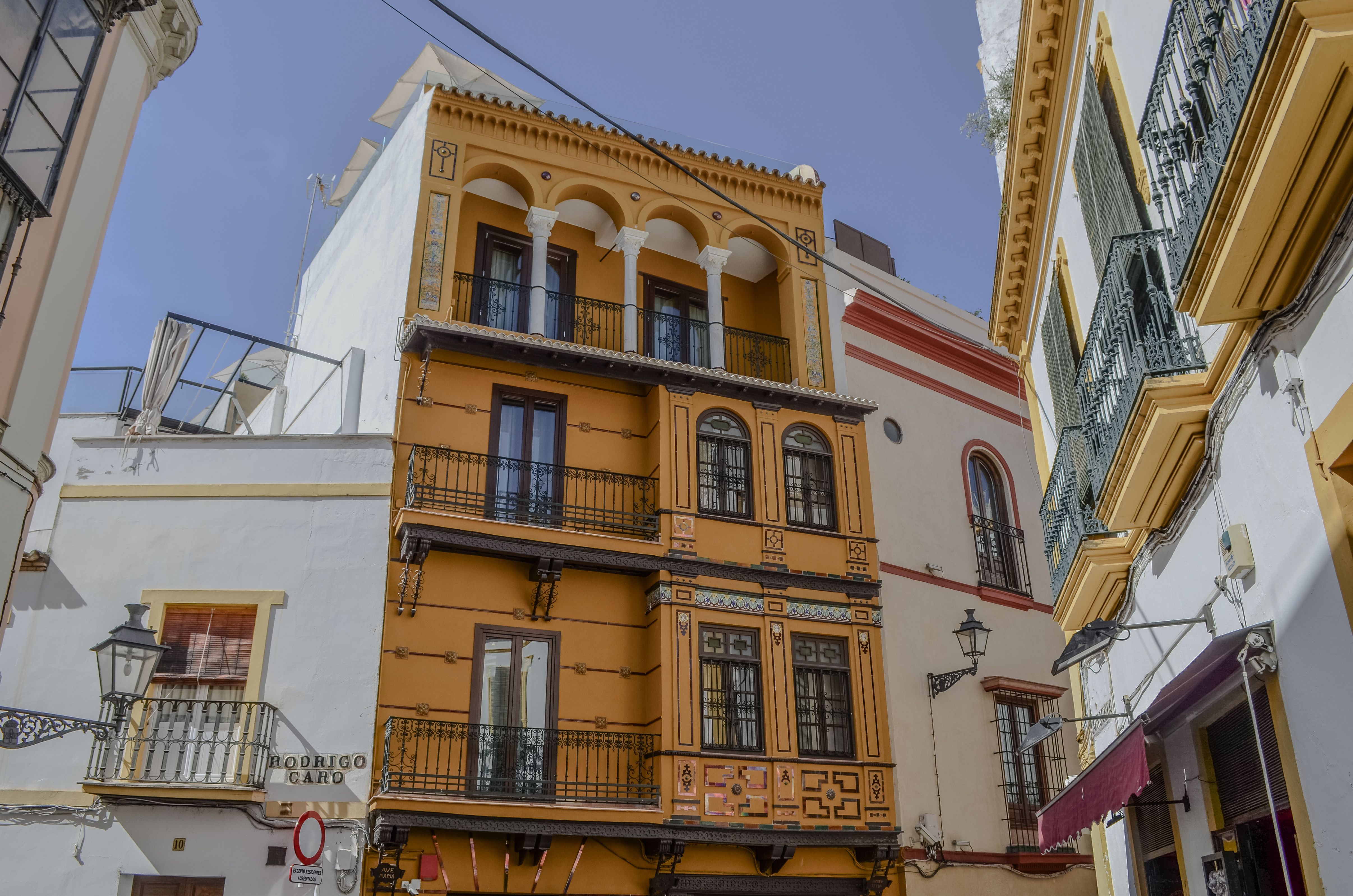 Charming Andalusian Architecture in Seville · Free Stock Photo