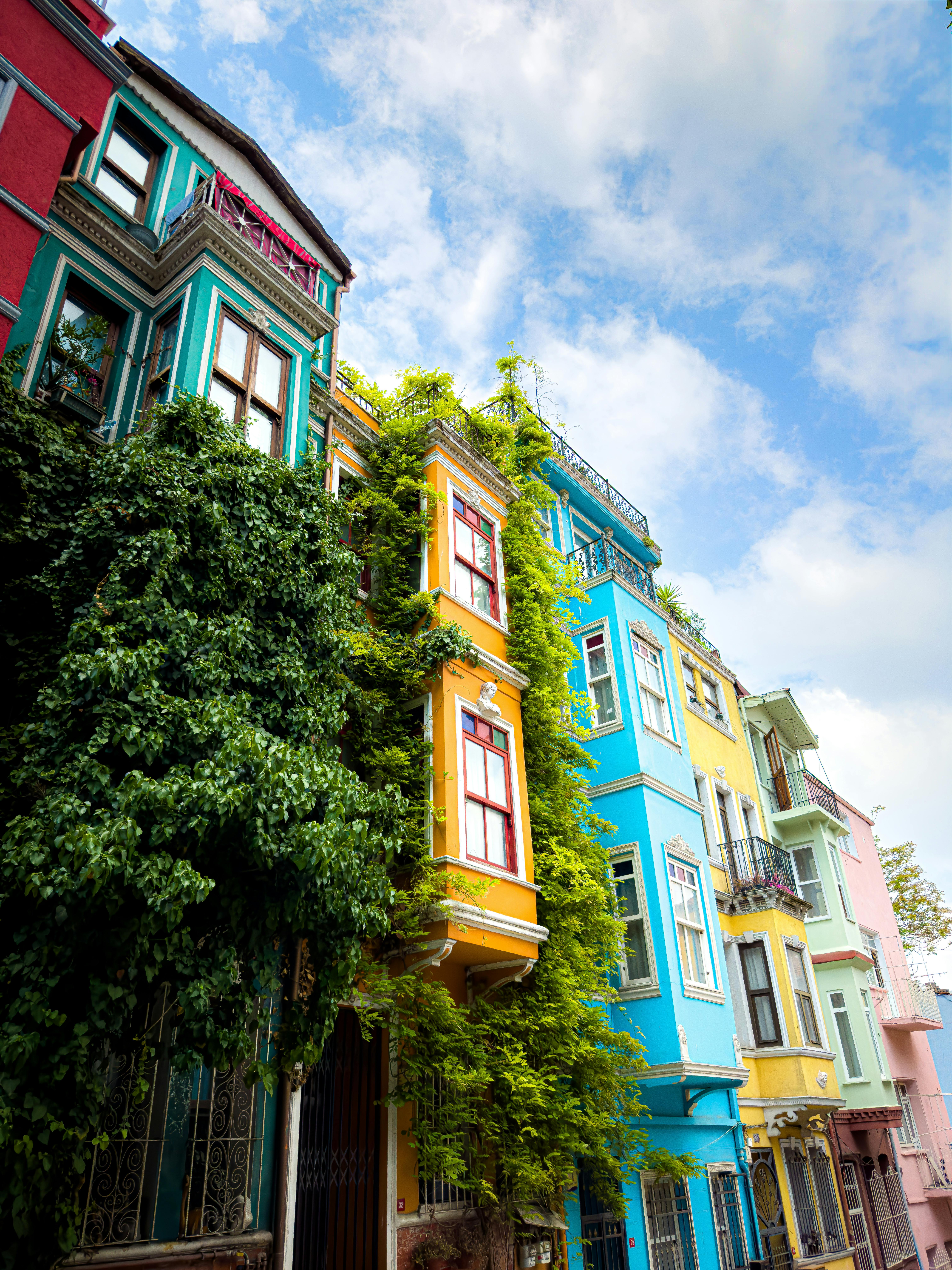 Colorful Istanbul Balat Houses in Bright Sunshine · Free Stock Photo