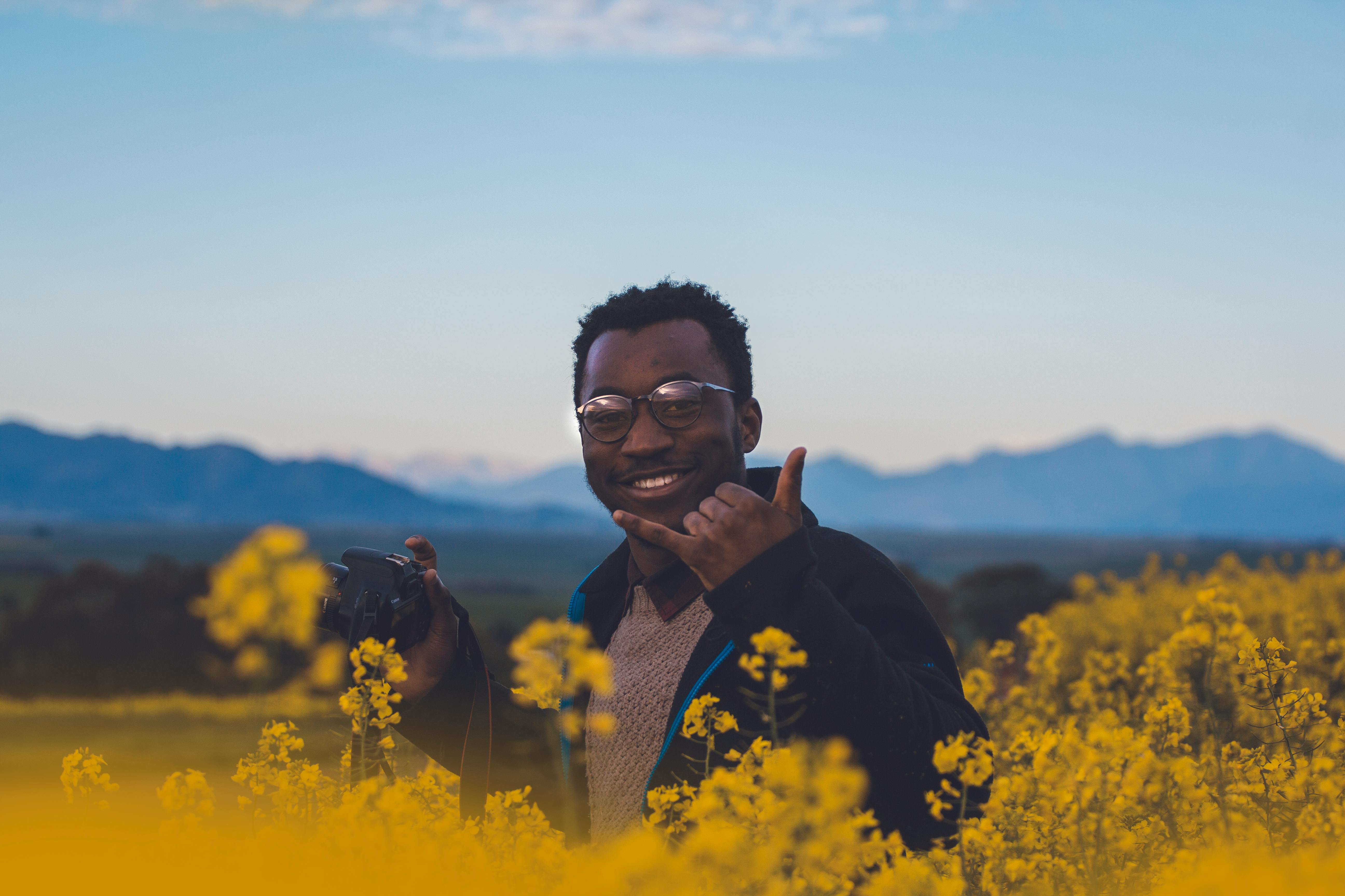 Camera Sign With Hands Photos, Download The BEST Free Camera Sign With ...