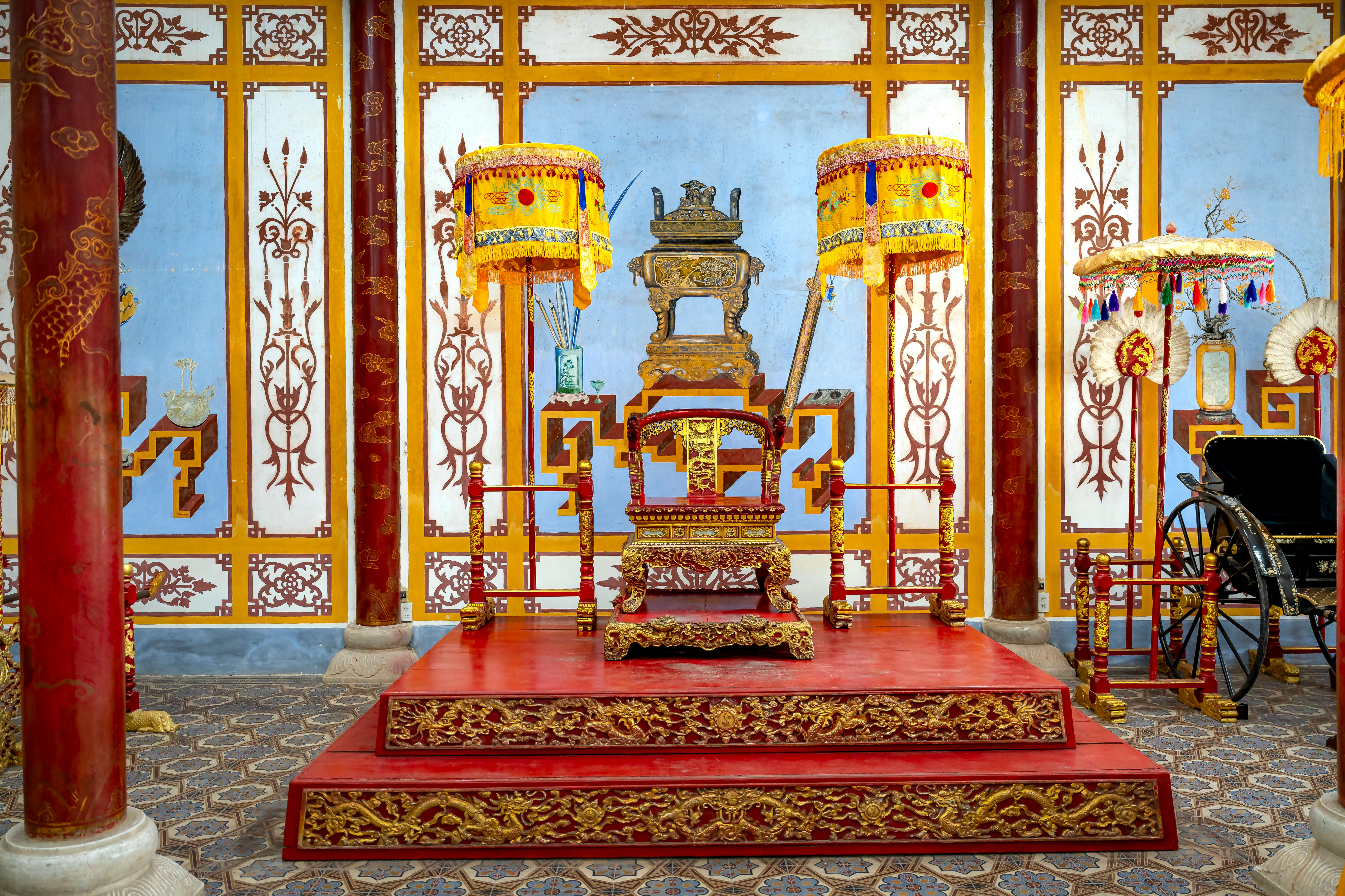 Throne Photos, Download The BEST Free Throne Stock Photos & HD Images