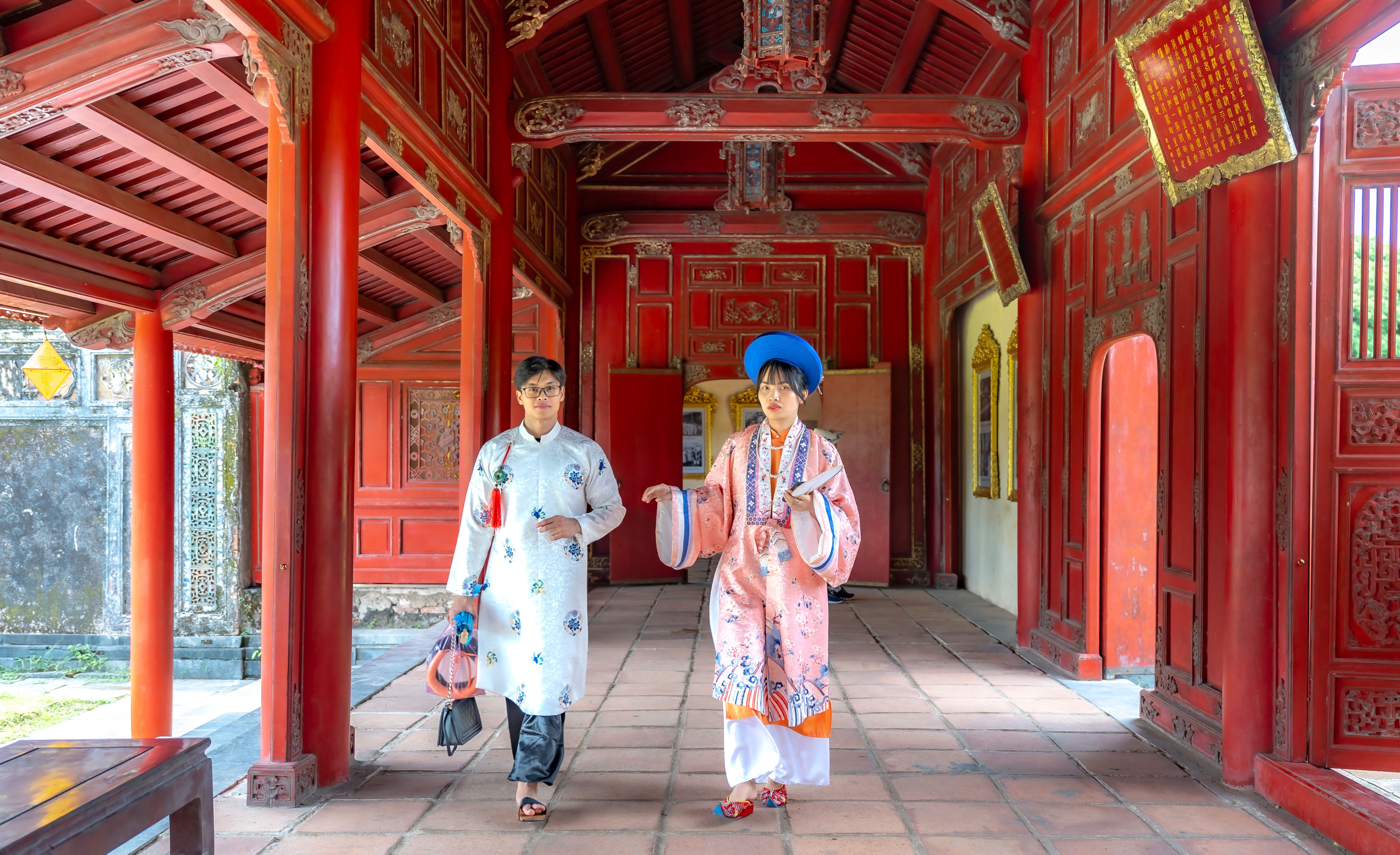 Traditional Vietnamese Clothing in Ancient Temple · Free Stock Photo