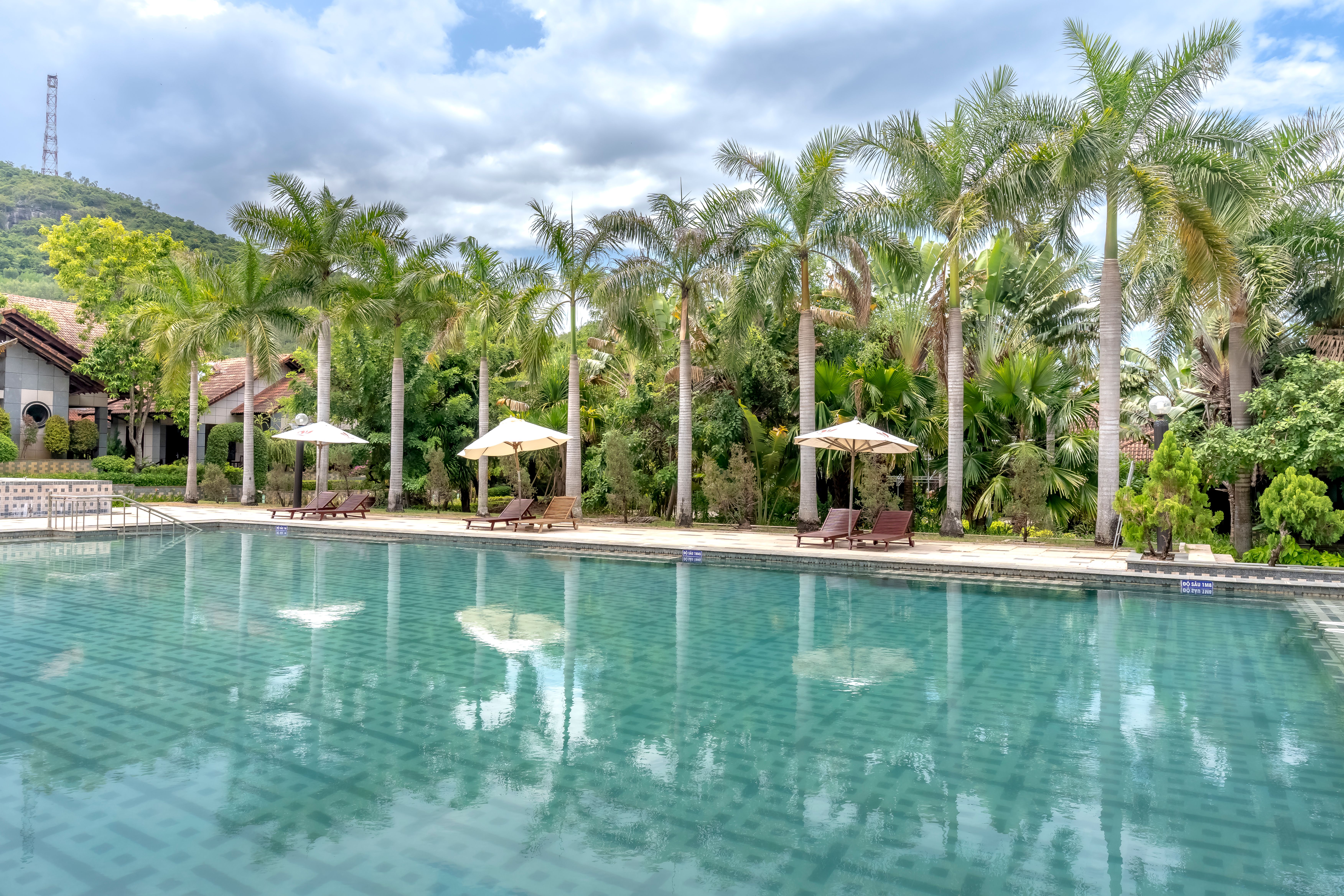 Scenic View of the Resort · Free Stock Photo