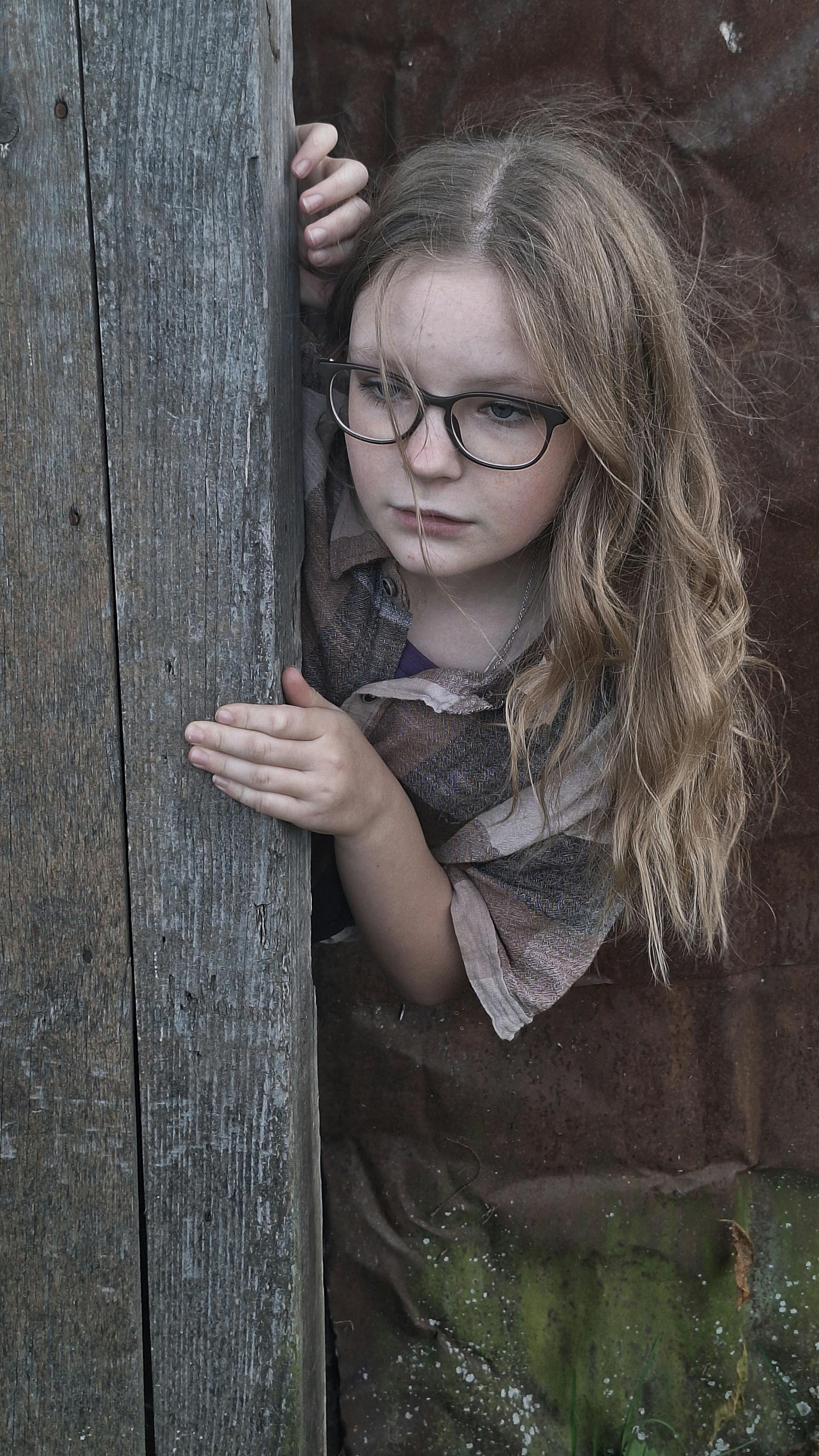 Sneaking Photos, Download The BEST Free Sneaking Stock Photos & HD Images