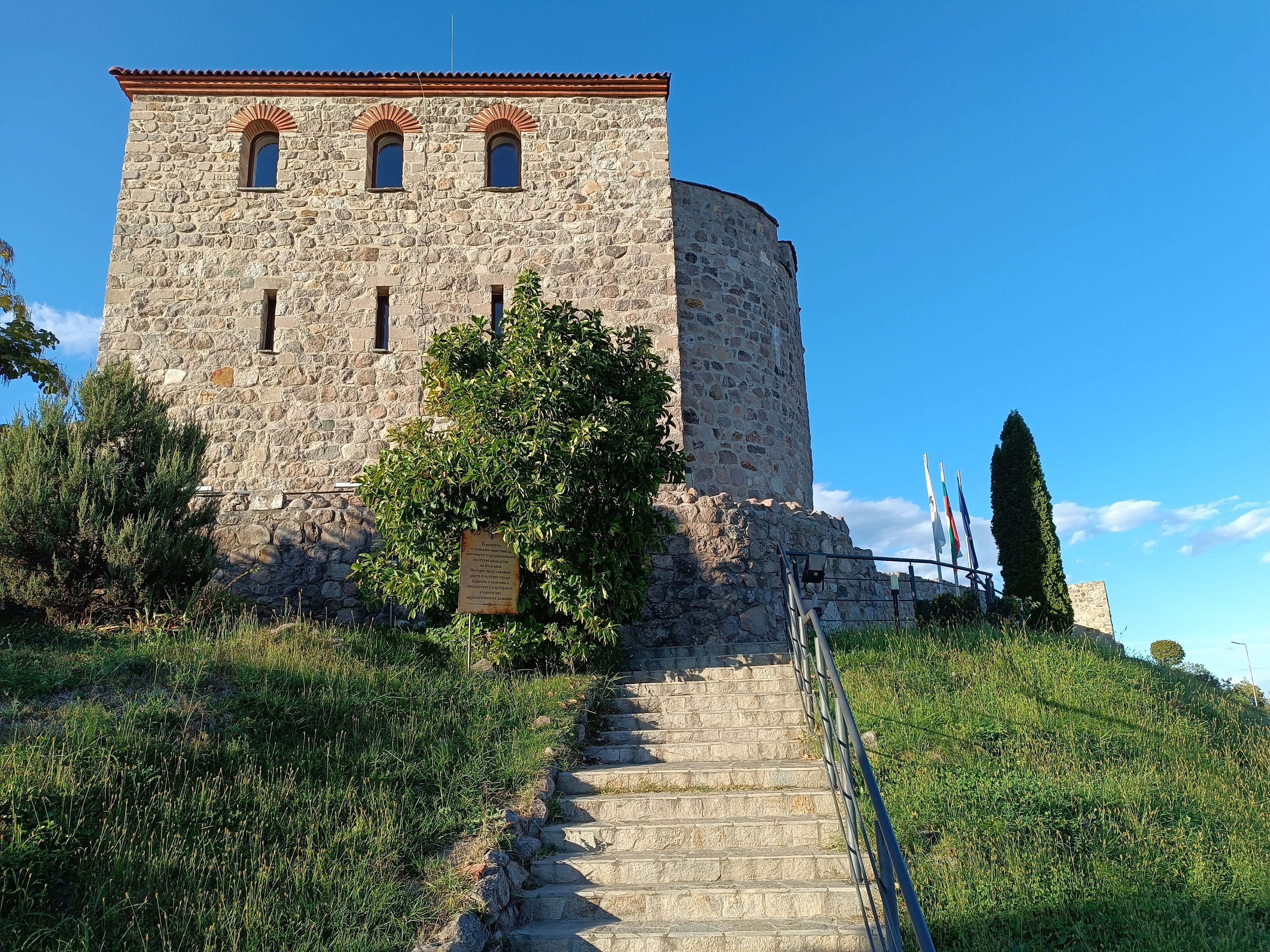 Historic Stone Tower under a Clear Blue Sky · Free Stock Photo