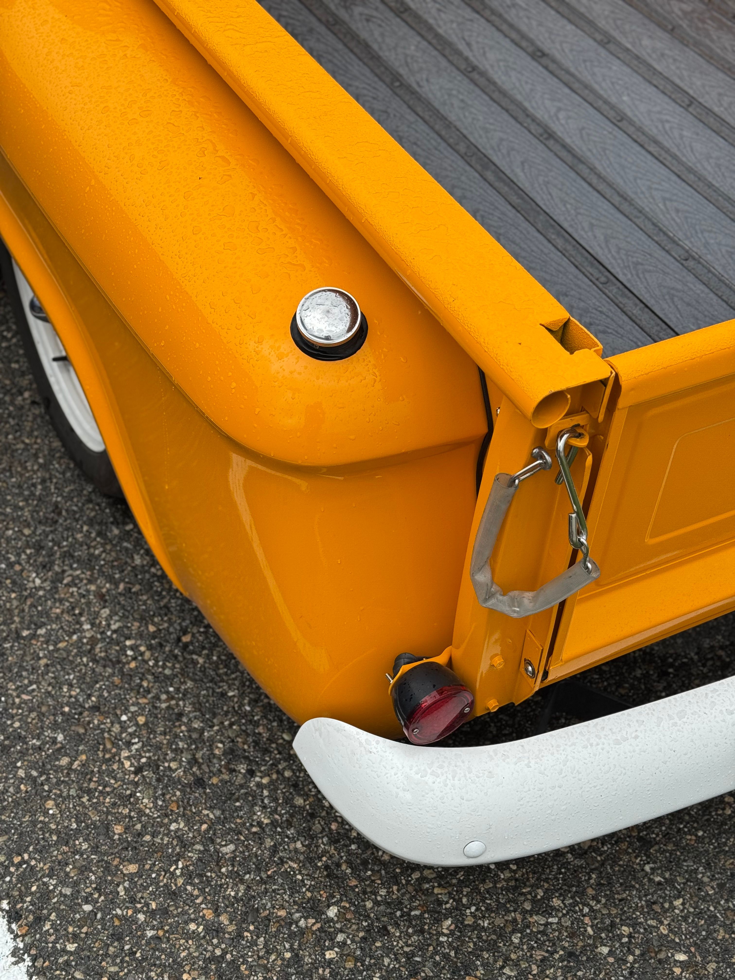Truck Corner Photos, Download The BEST Free Truck Corner Stock Photos ...