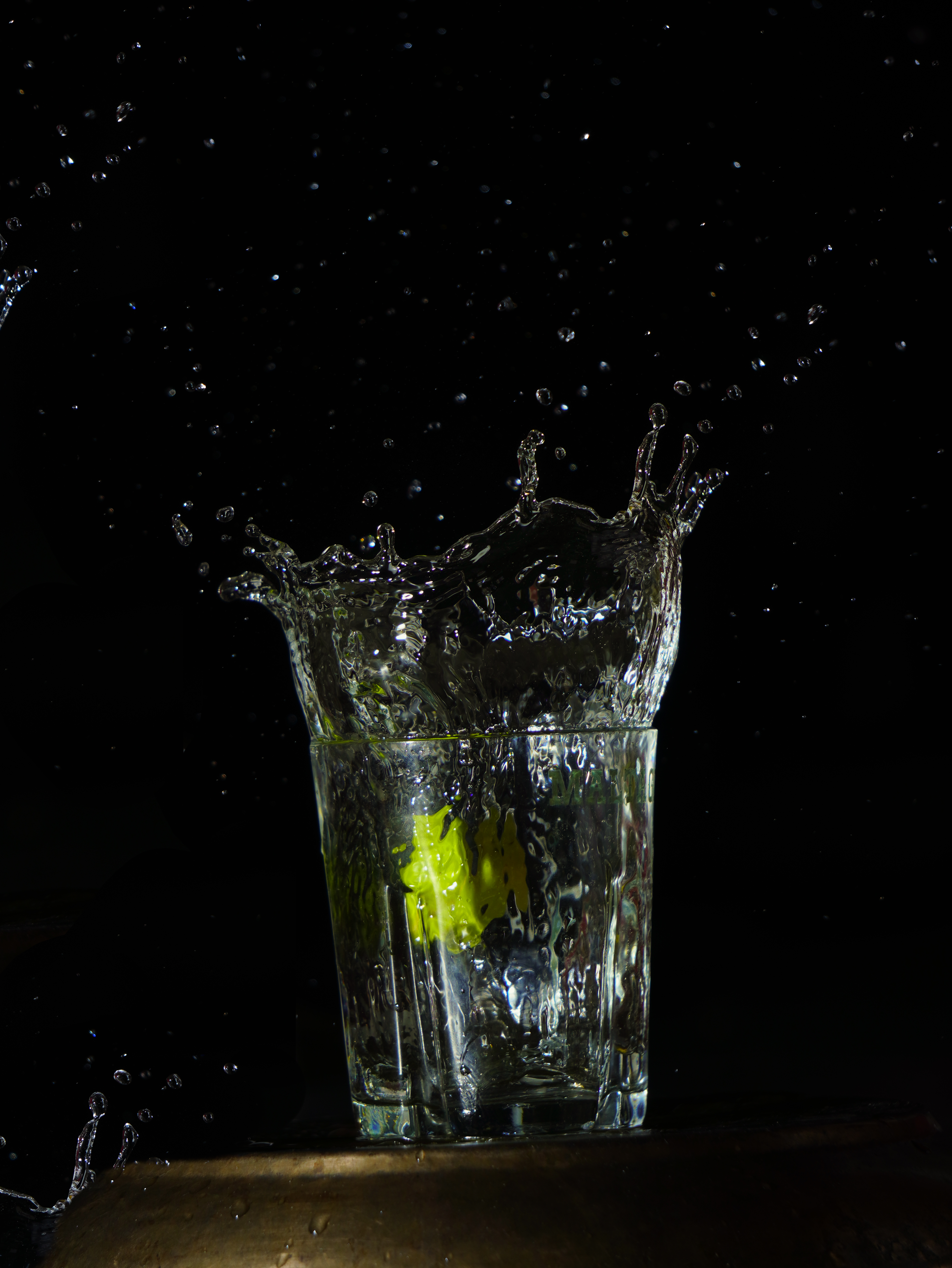 Dramatic Splash of Water with Lime in Glass · Free Stock Photo