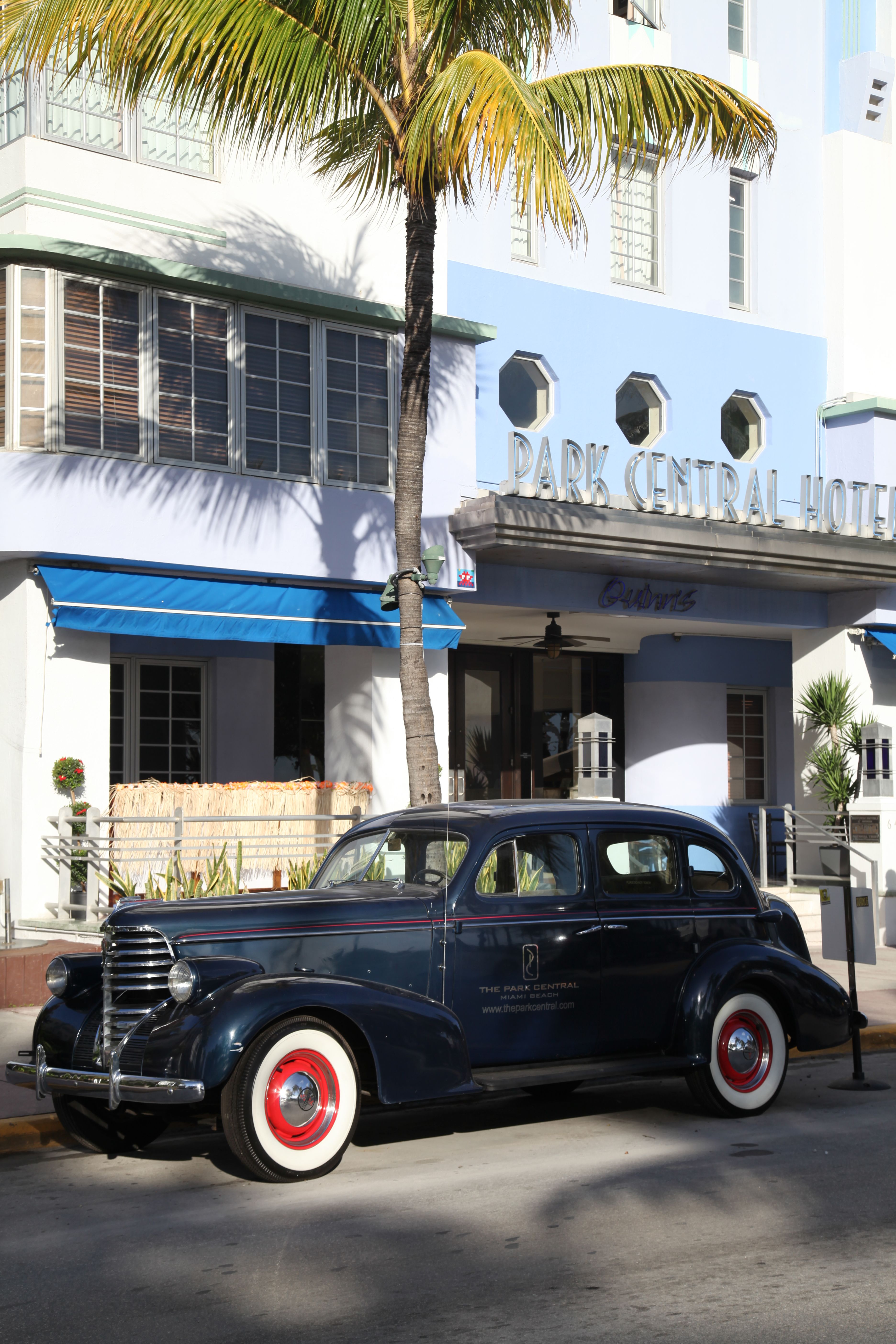 Vintage Car at Park Central Hotel Miami Art Deco · Free Stock Photo