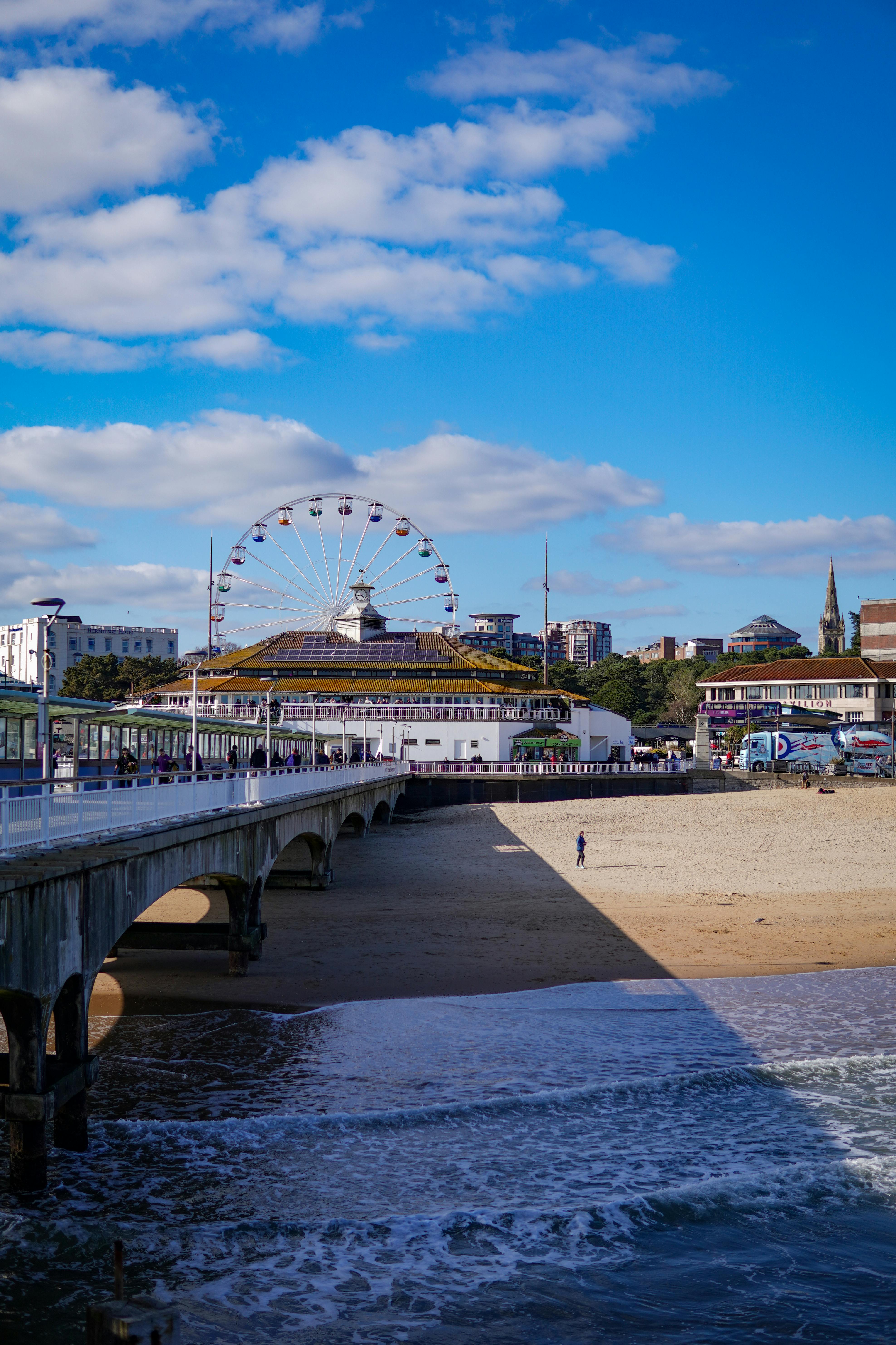 Scenic View of Iconic Bournemouth Pier and Ferris Wheel · Free Stock Photo