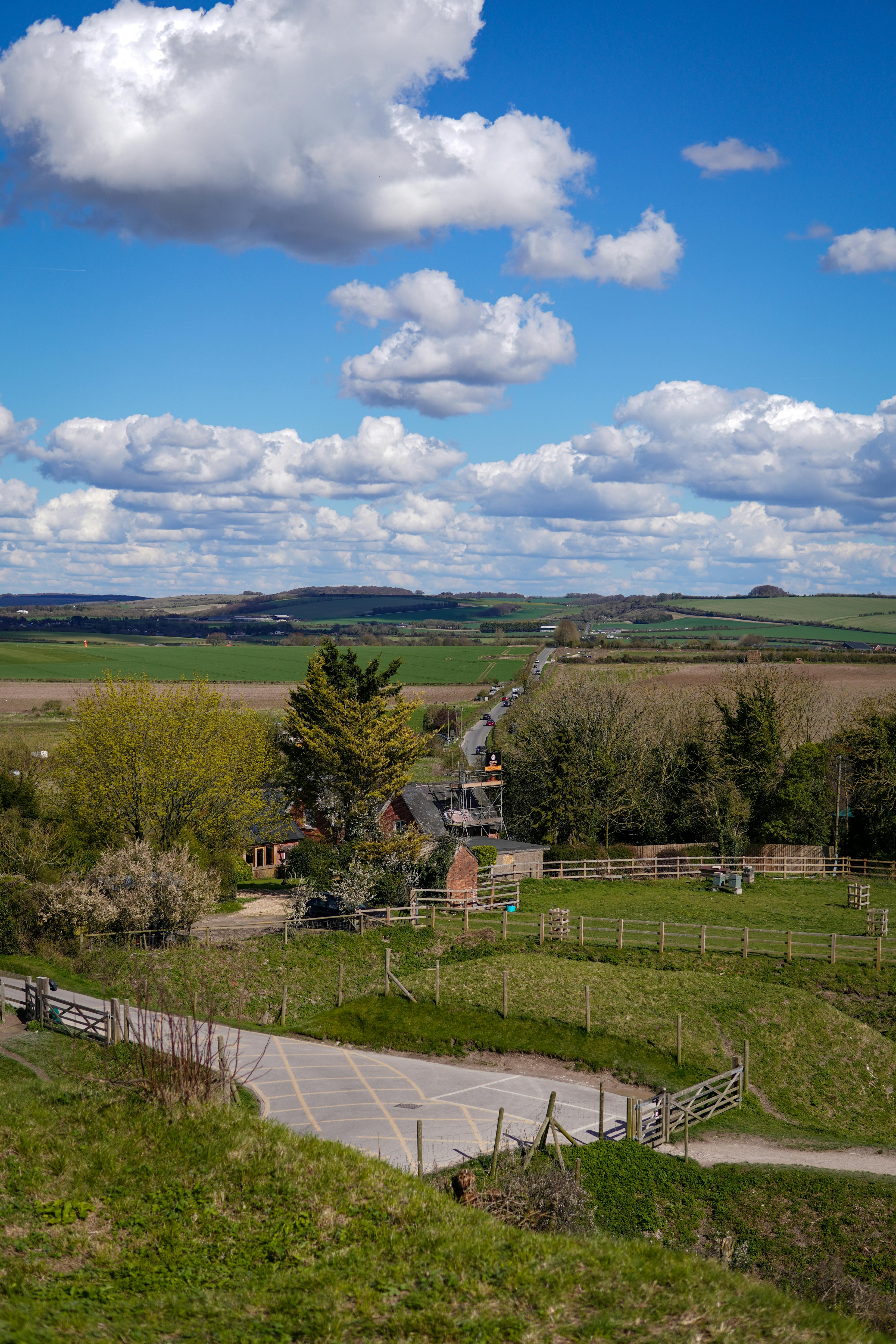 Scenic English countryside landscape with blue skies · Free Stock Photo