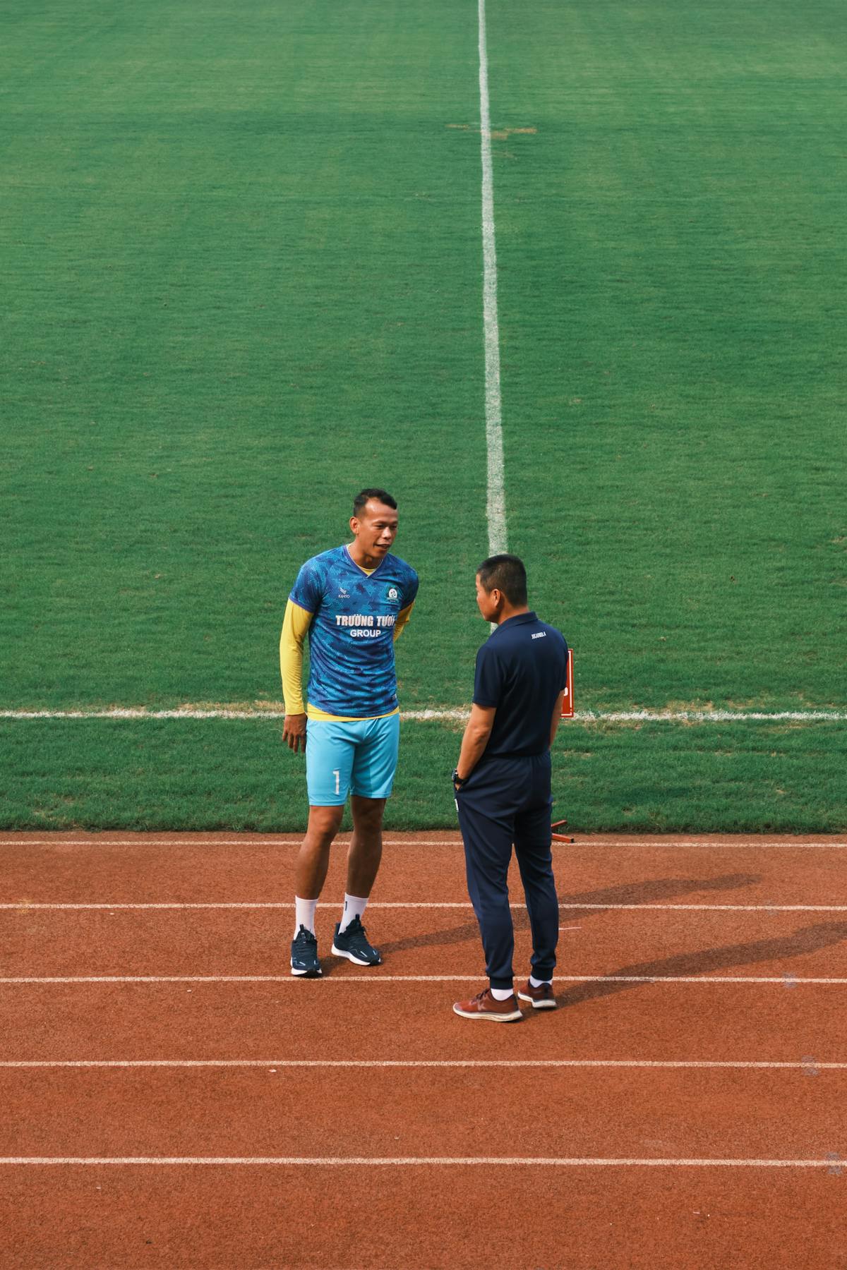 Football Players Photos, Download The BEST Free Football Players Stock ...