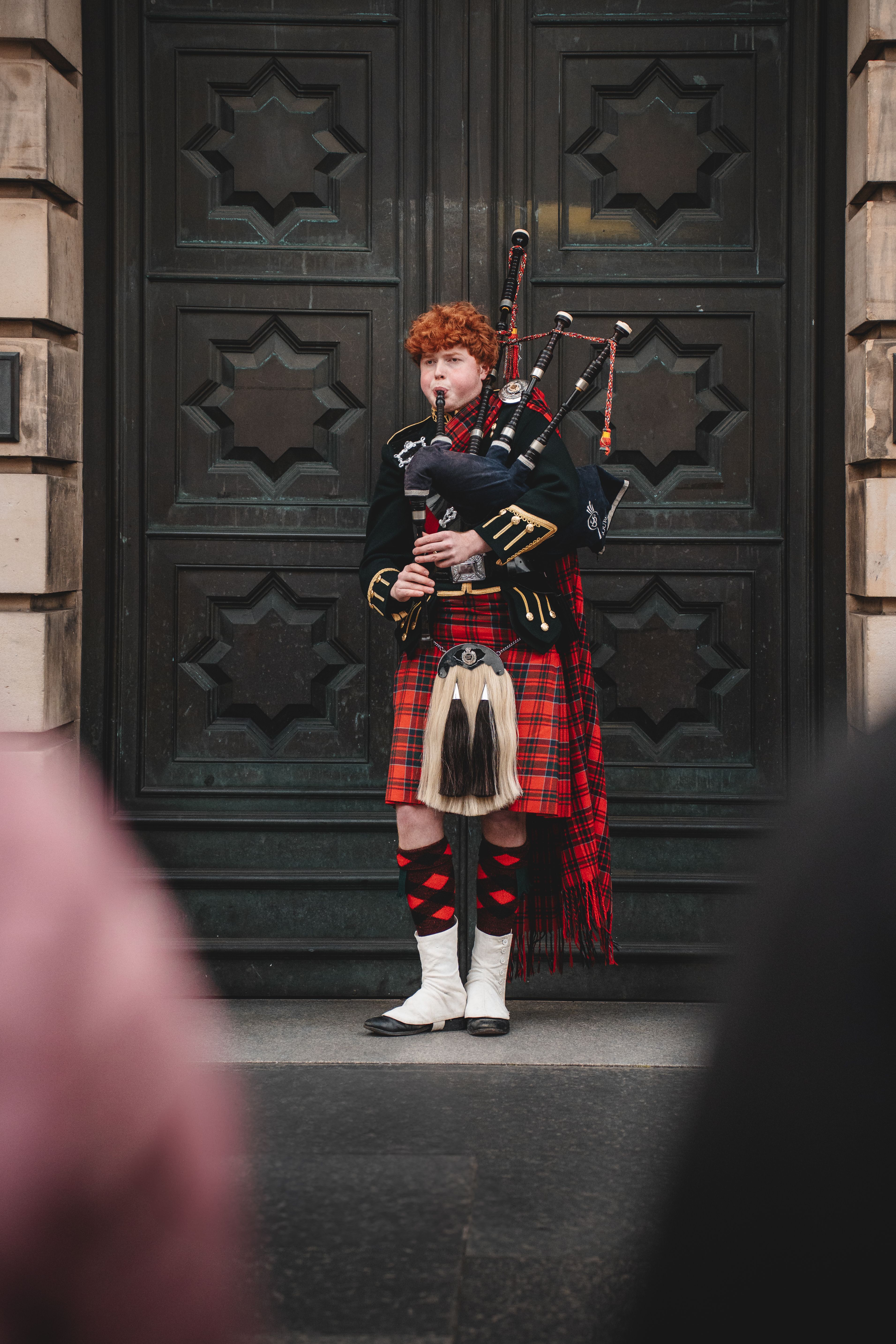 Gaitero Tradicional Escocés En Edimburgo · Foto de stock gratuita