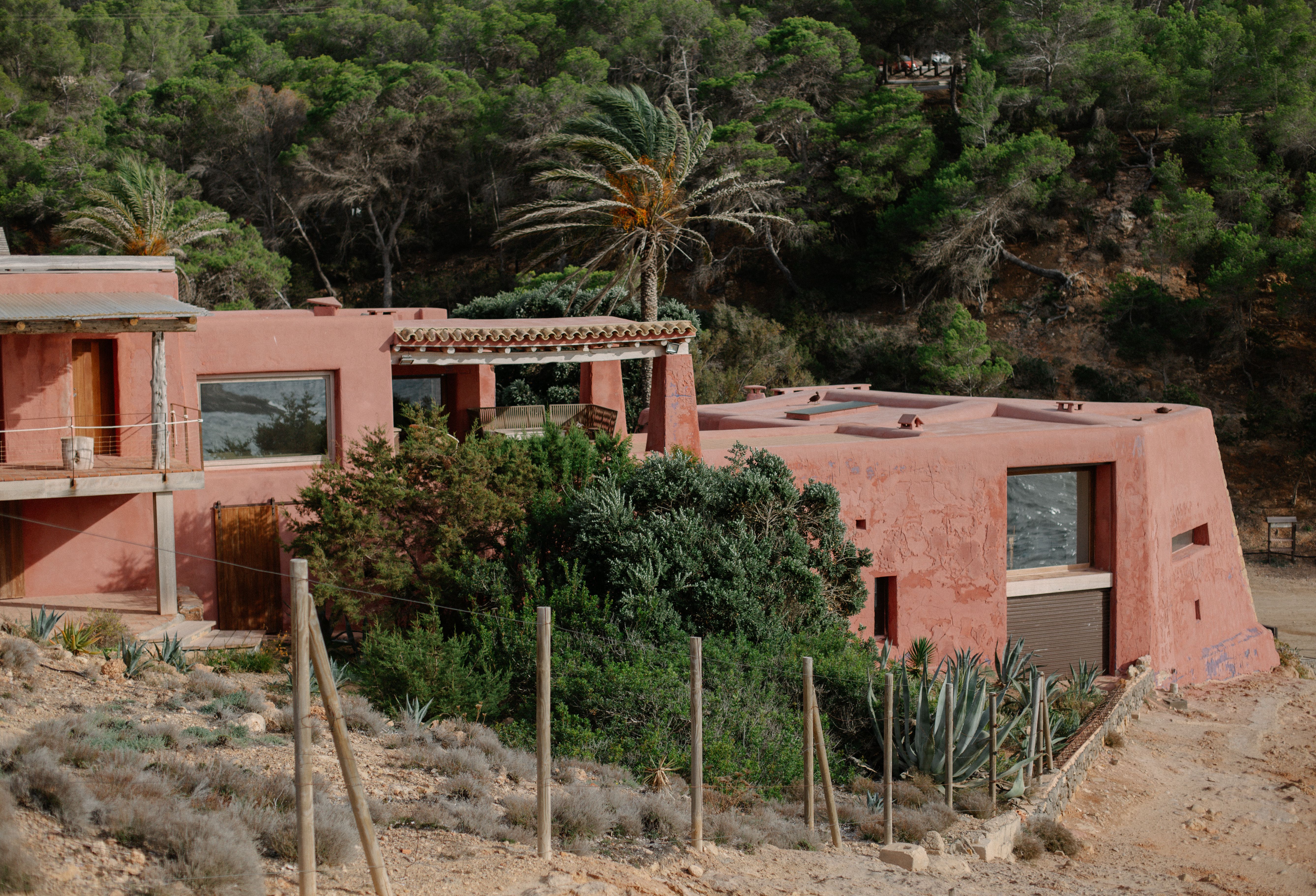 Rustic Pink House in Mediterranean Landscape · Free Stock Photo