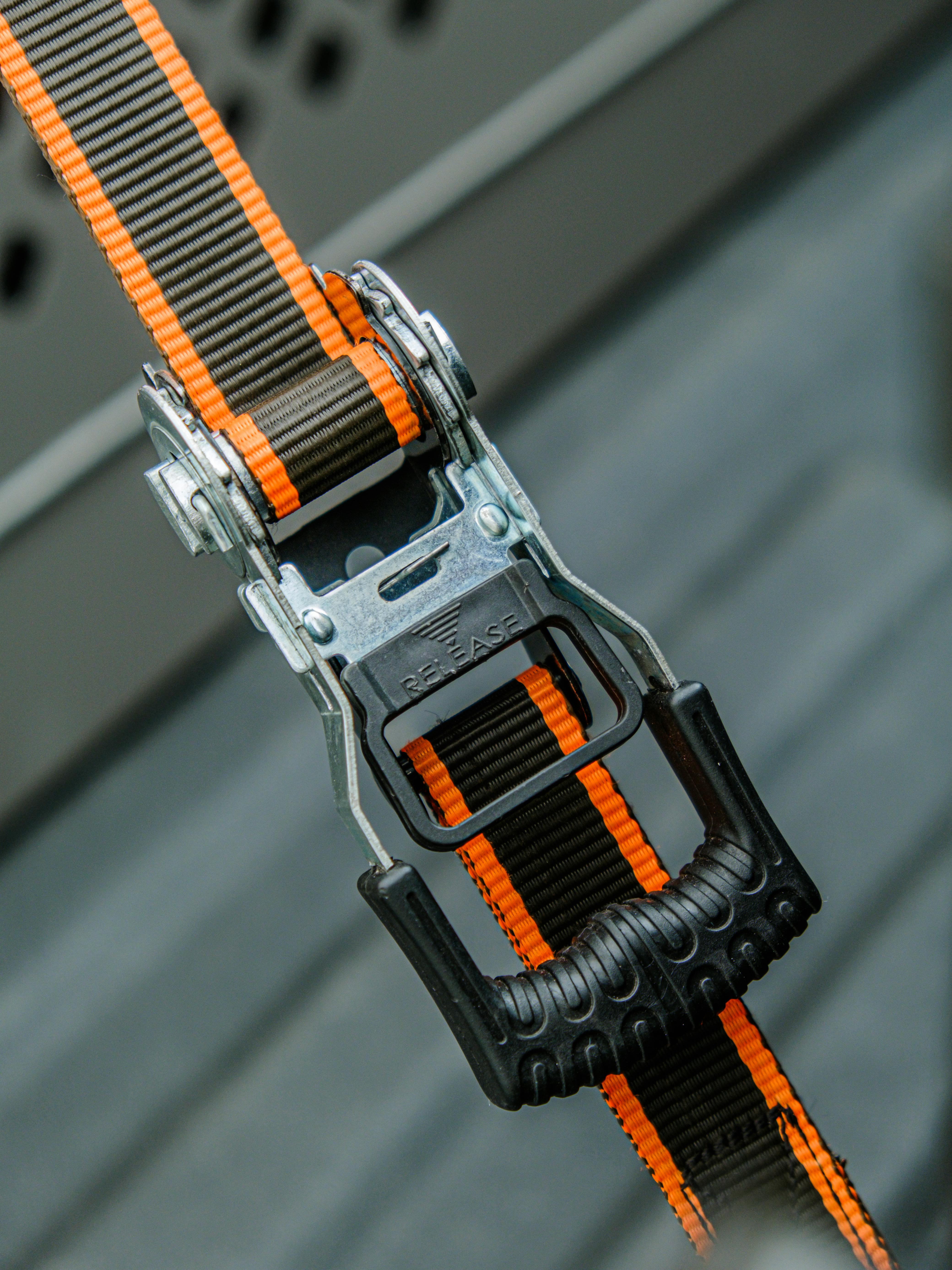 High-Quality Ratchet Strap for Secure Load Fastening · Free Stock Photo