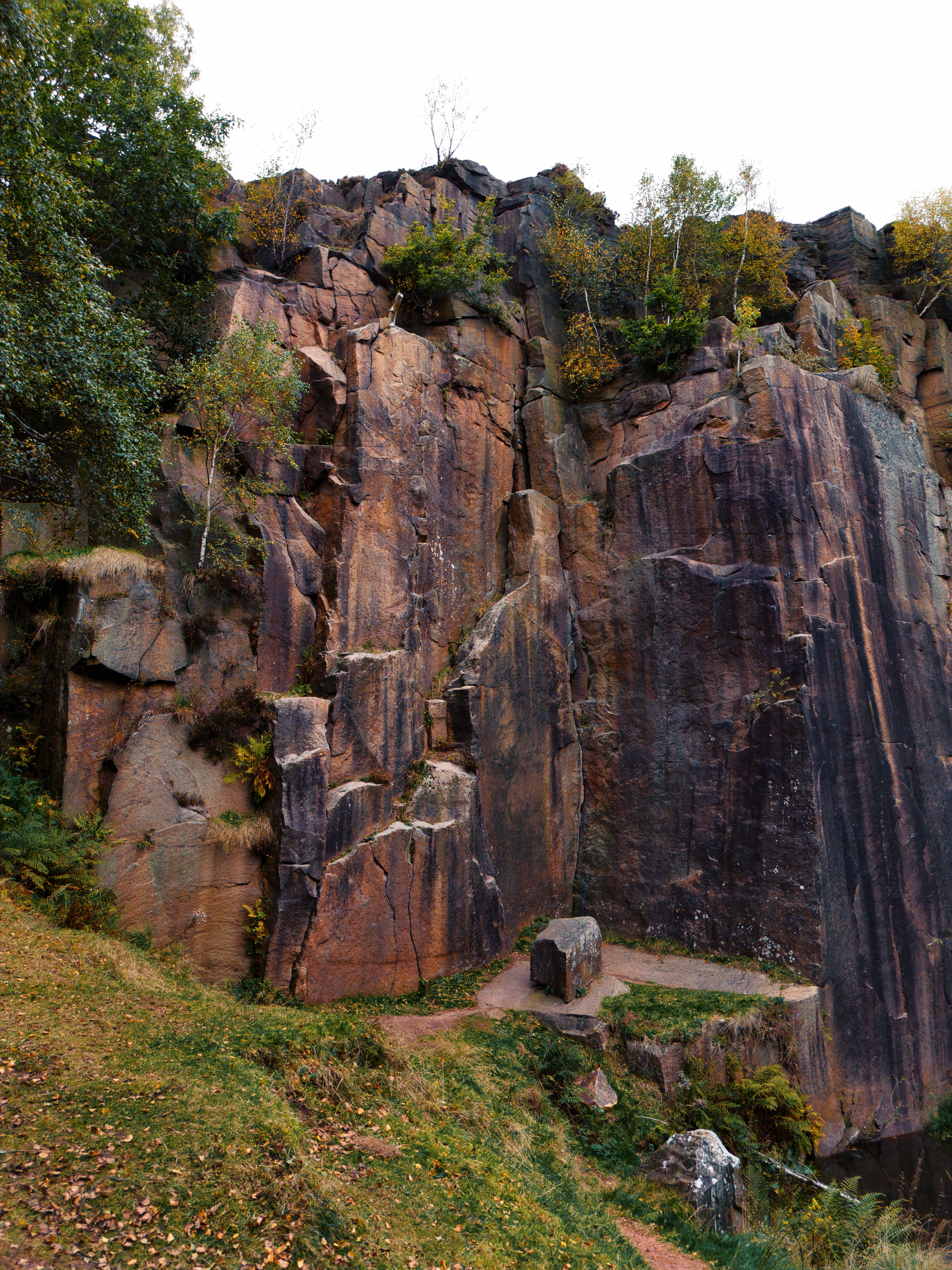 Majestic Rock Formation in Peak District National Park · Free Stock Photo