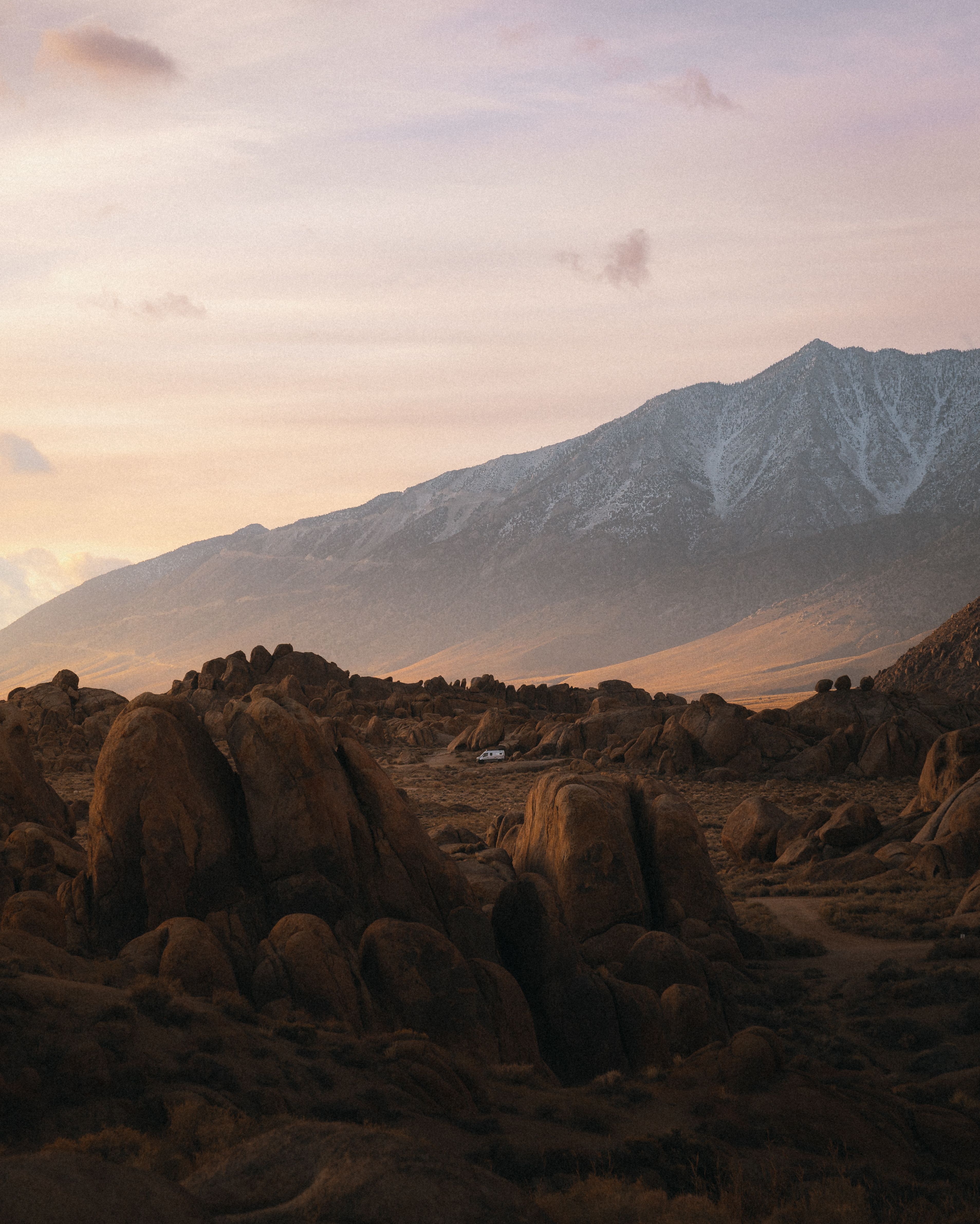 Scenic Sunset Over Snow-Capped Mountains · Free Stock Photo