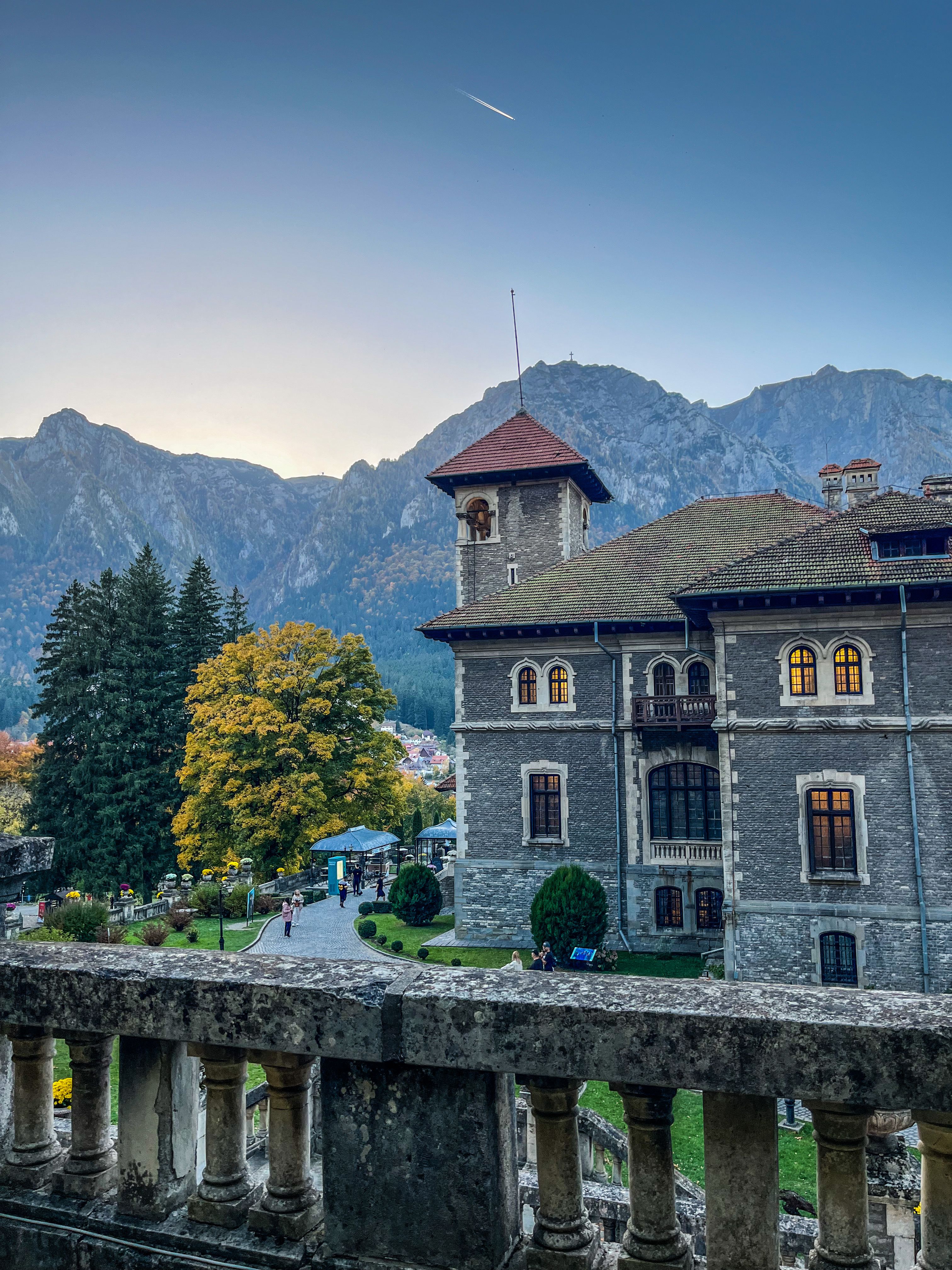 Historical Cantacuzino Castle in Bușteni at Dusk · Free Stock Photo