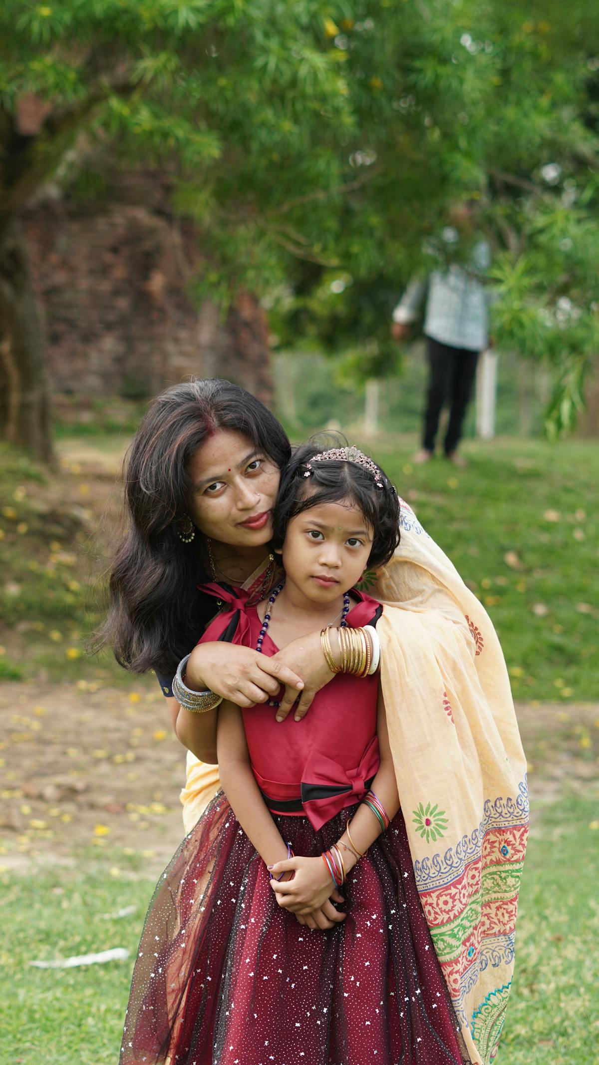 Indian Mother Photos, Download The BEST Free Indian Mother Stock Photos ...