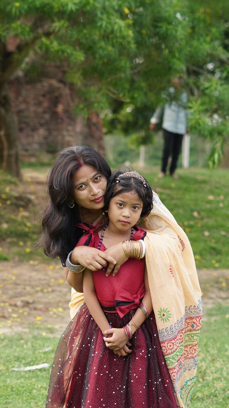 Indian Mother Photos, Download The BEST Free Indian Mother Stock Photos ...