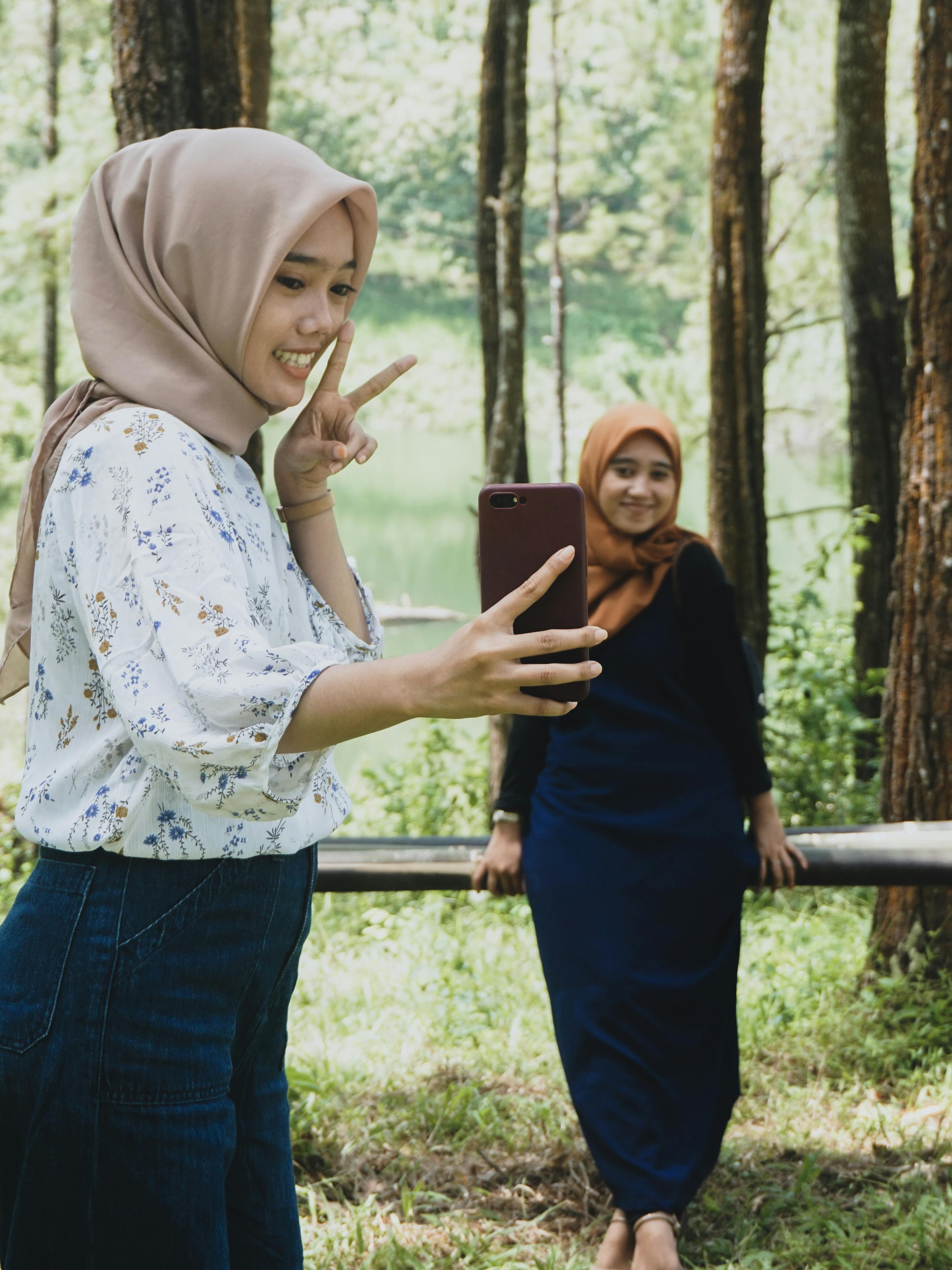 Employee Face Photos Photos, Download The BEST Free Employee Face ...