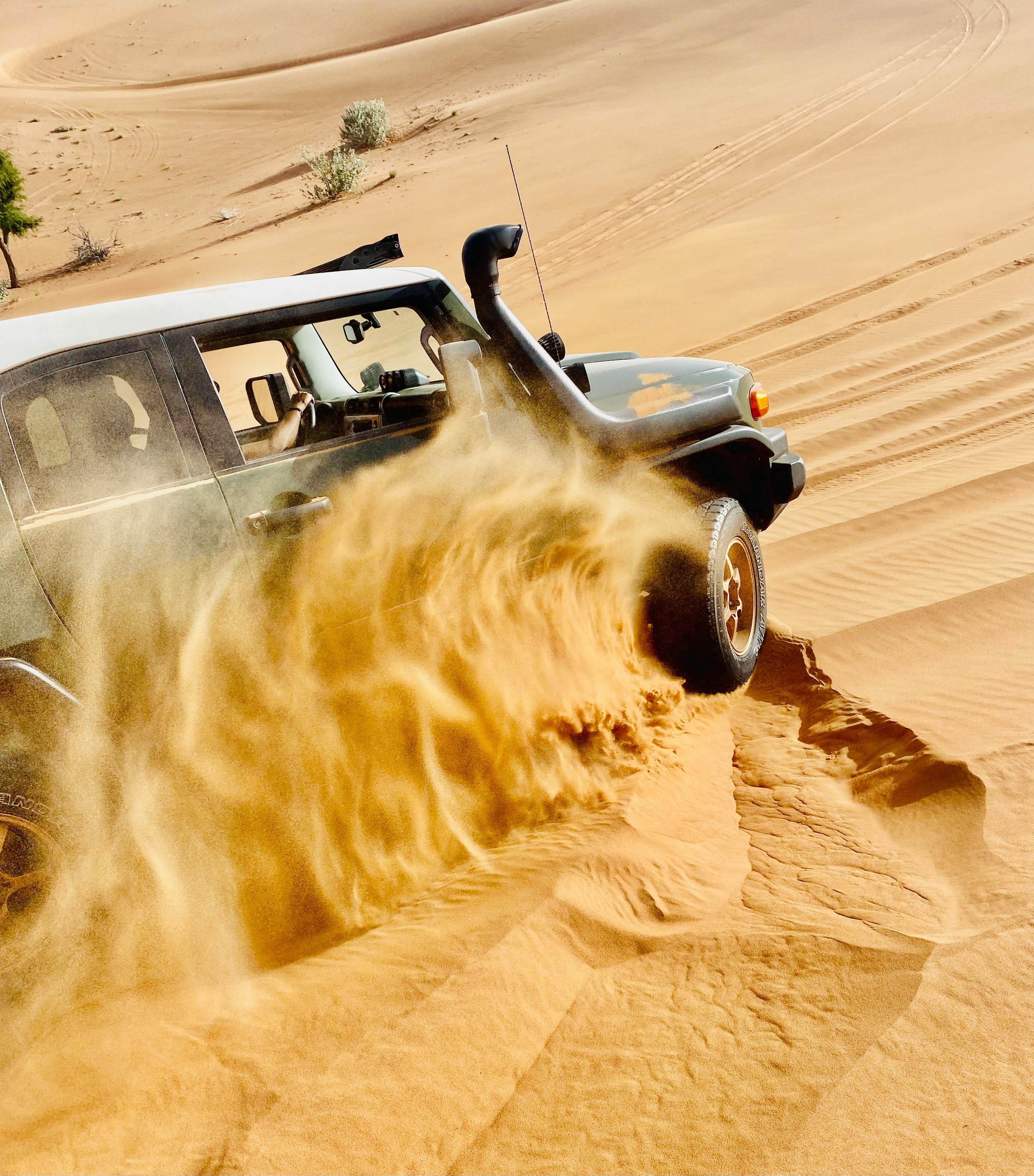 4x4 Off-Road Adventure in Sharjah Desert · Free Stock Photo