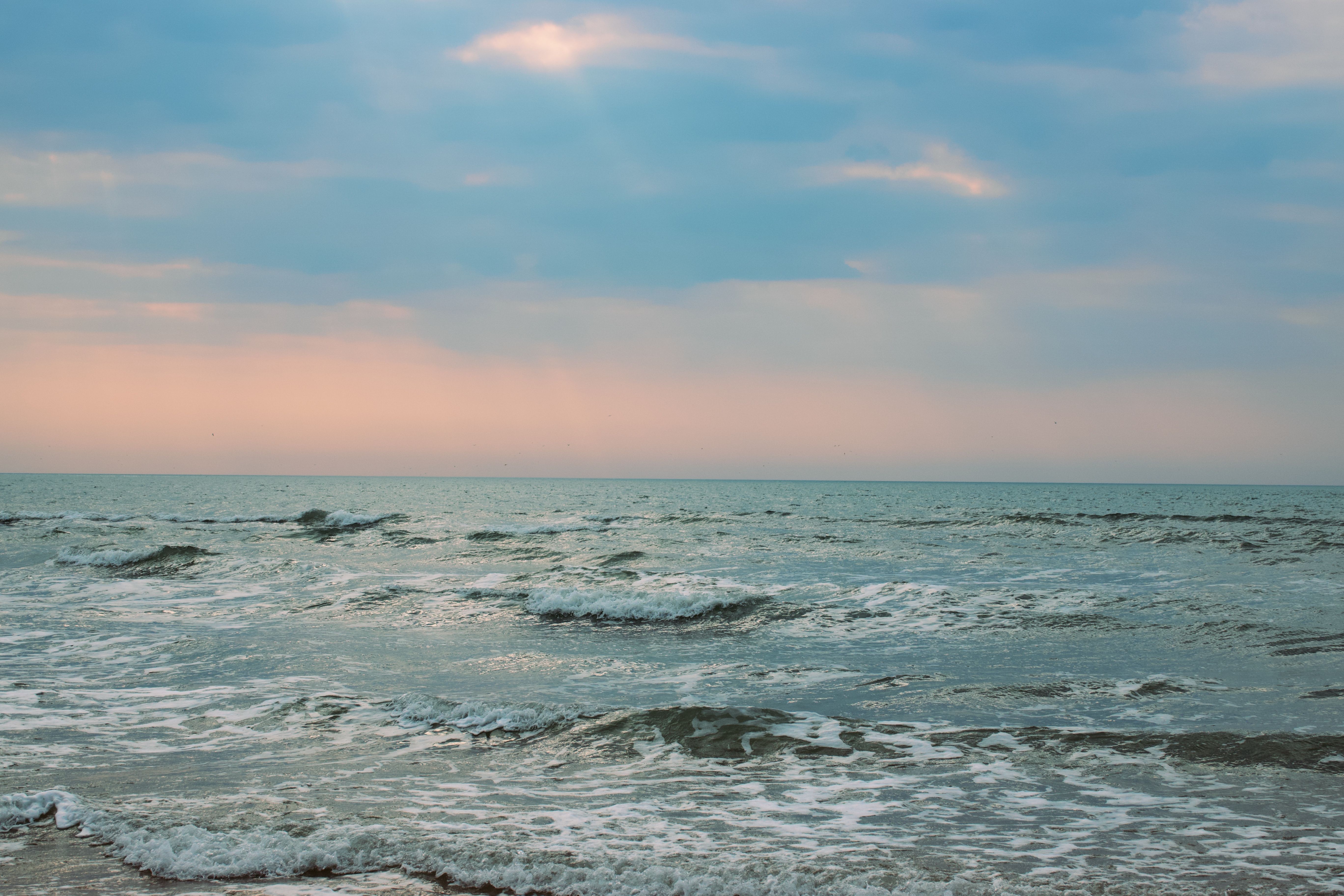 Tranquil Ocean Scene at Sunset in France · Free Stock Photo