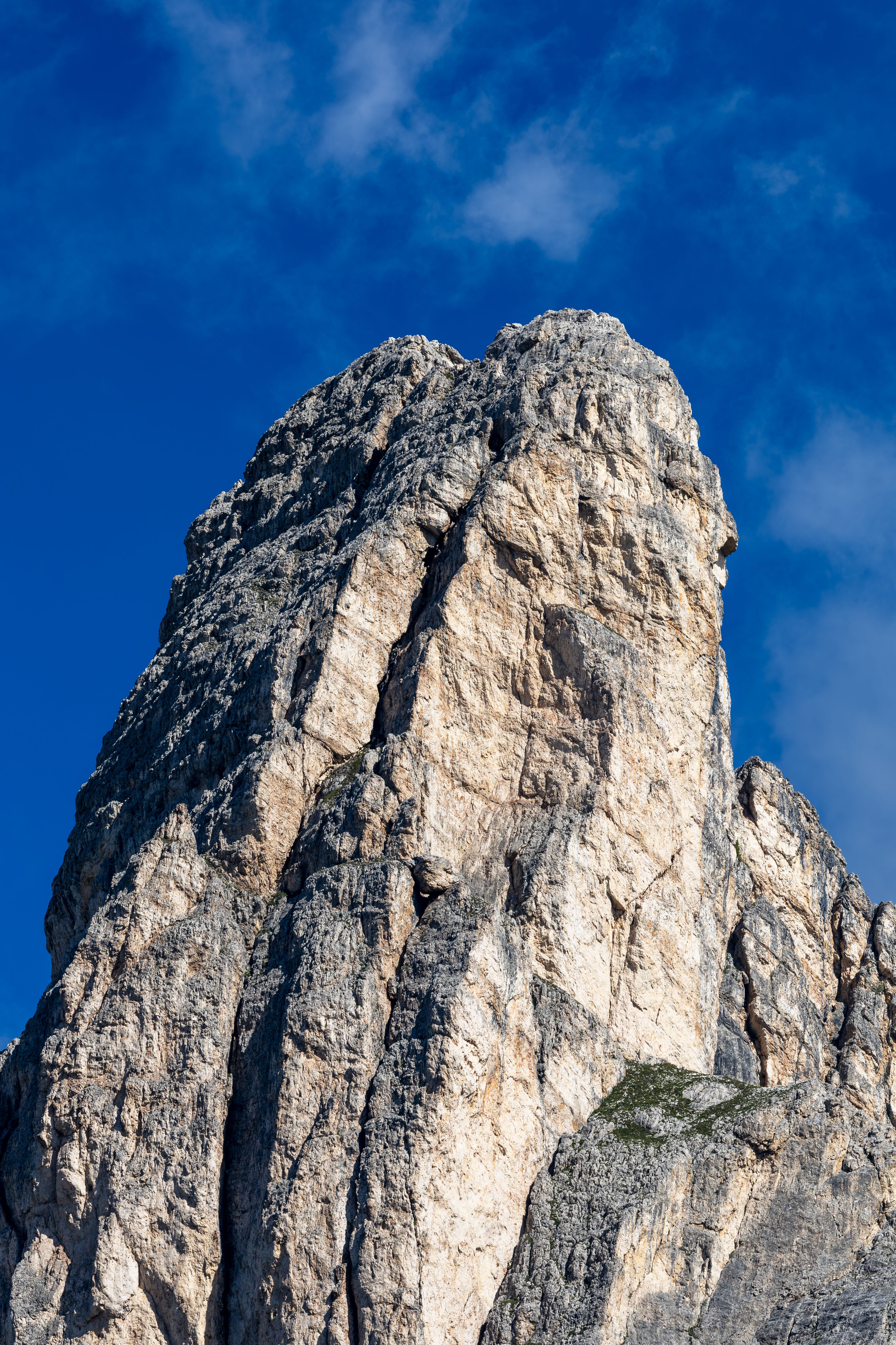 Majestic Rock Formation in Italian Dolomites · Free Stock Photo