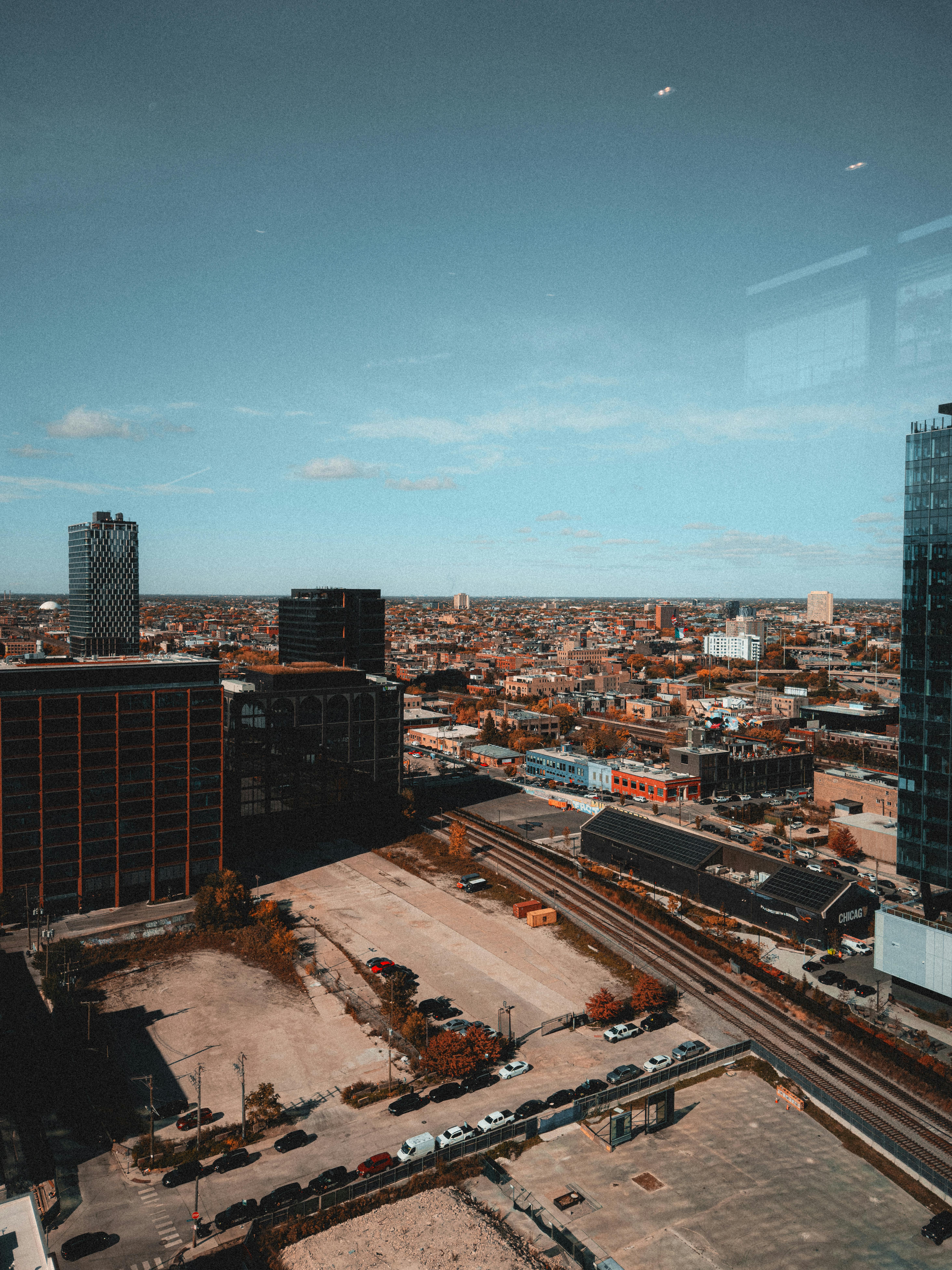Modern Accra Skyline with Blue Skyscraper · Free Stock Photo