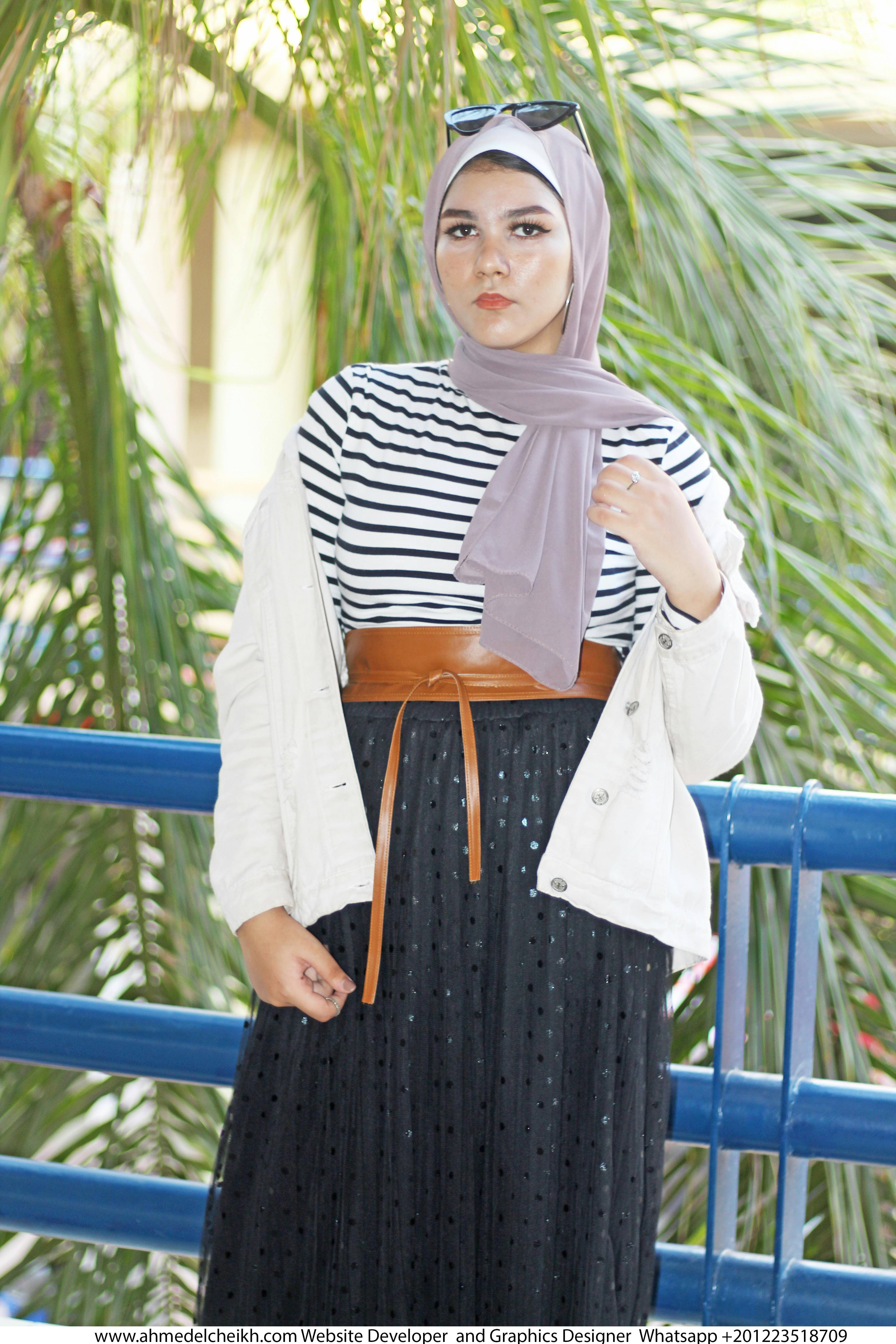 esra2 model · Pexels