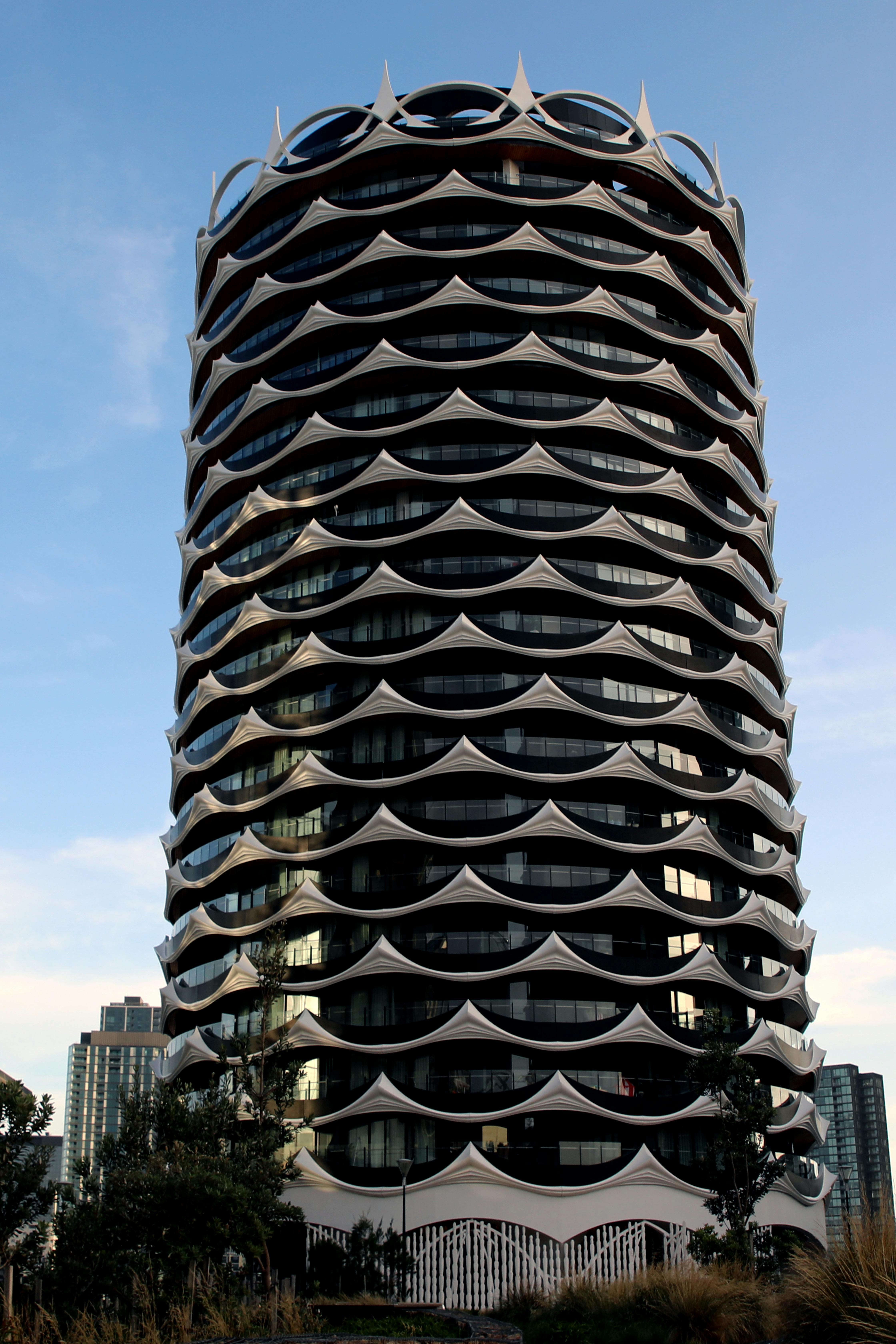 Modern Architectural Skyscraper with Unique Design · Free Stock Photo