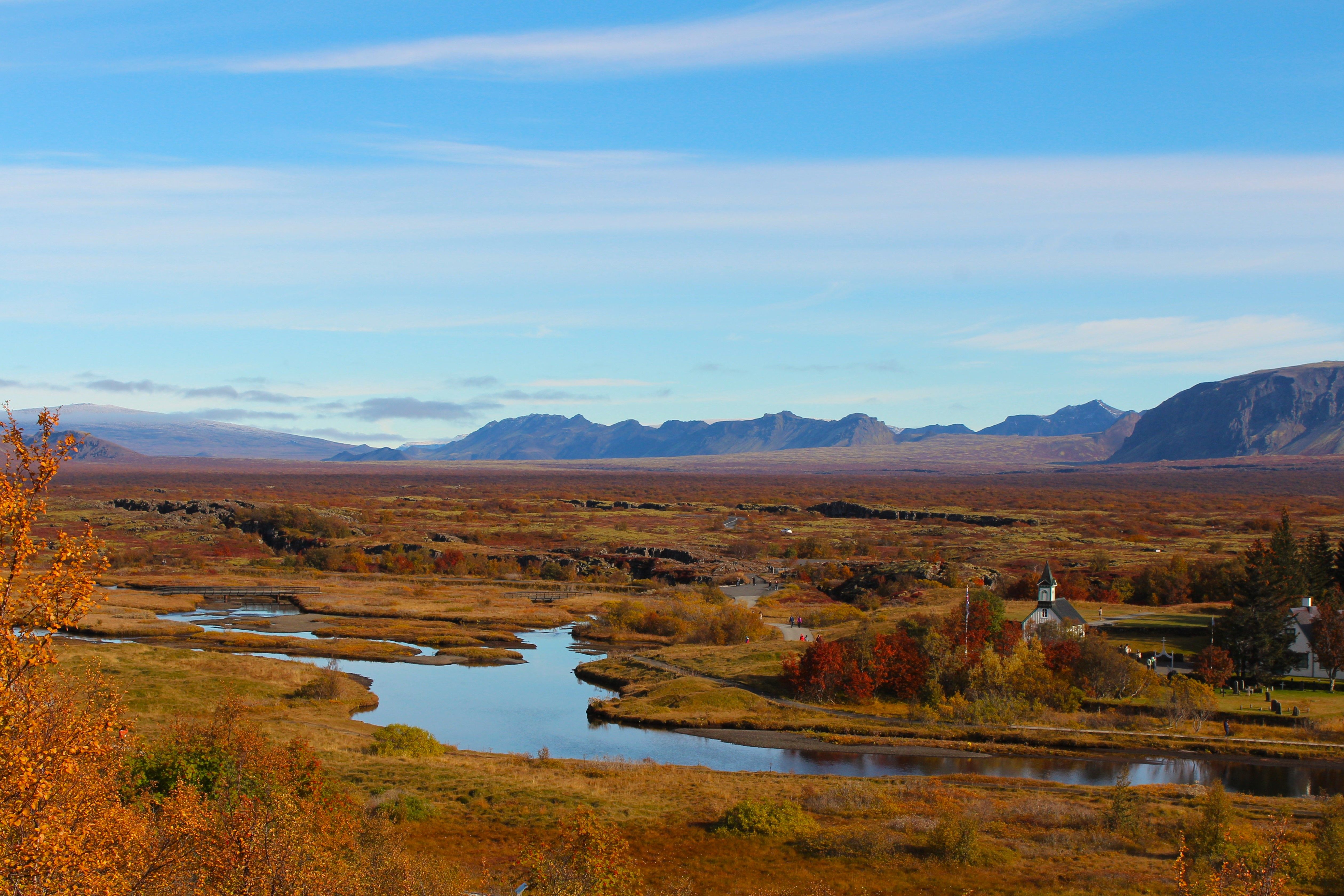 Scenic Autumn Landscape in Iceland's Countryside · Free Stock Photo