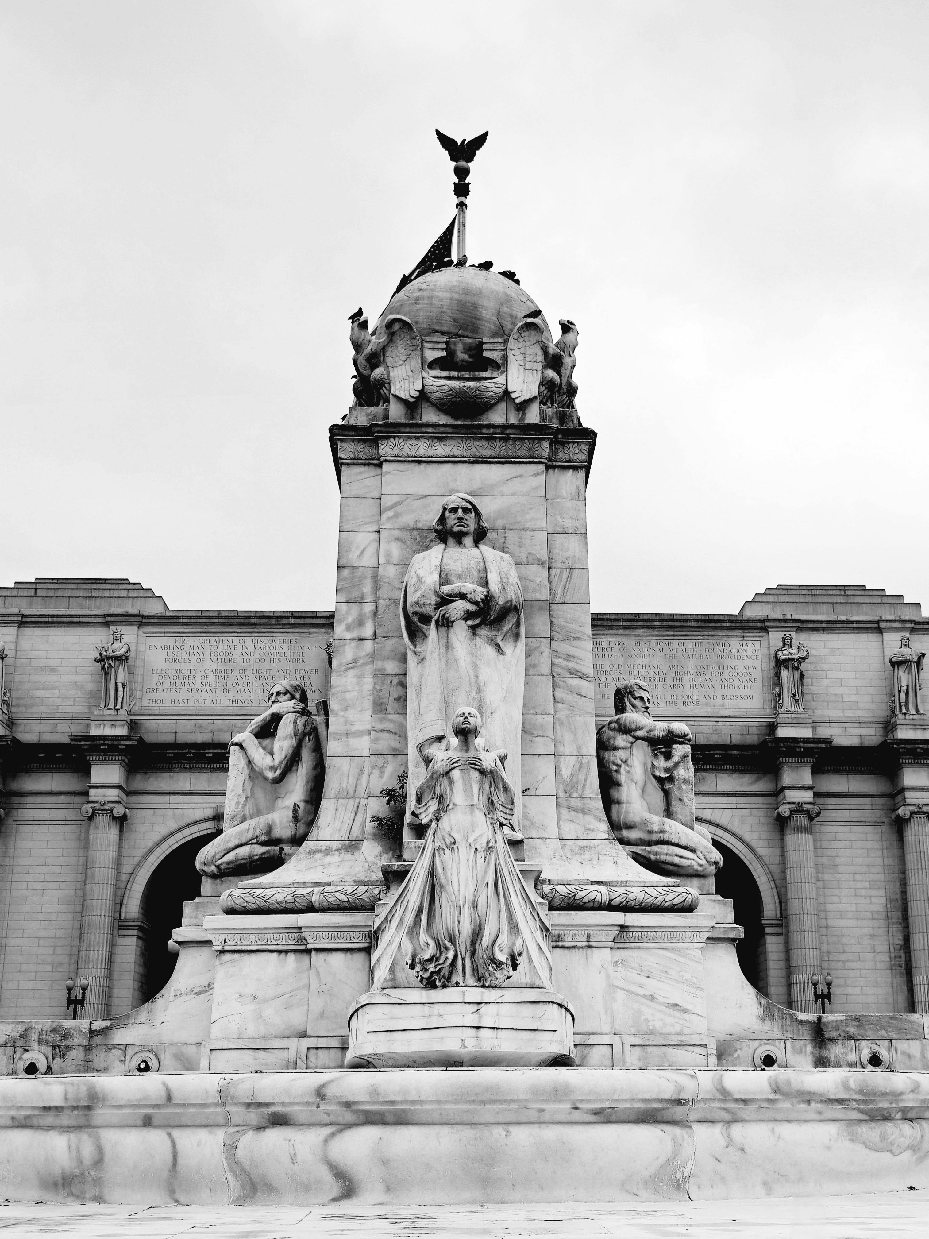 Union Station Columbus Fountain in Washington DC · Free Stock Photo