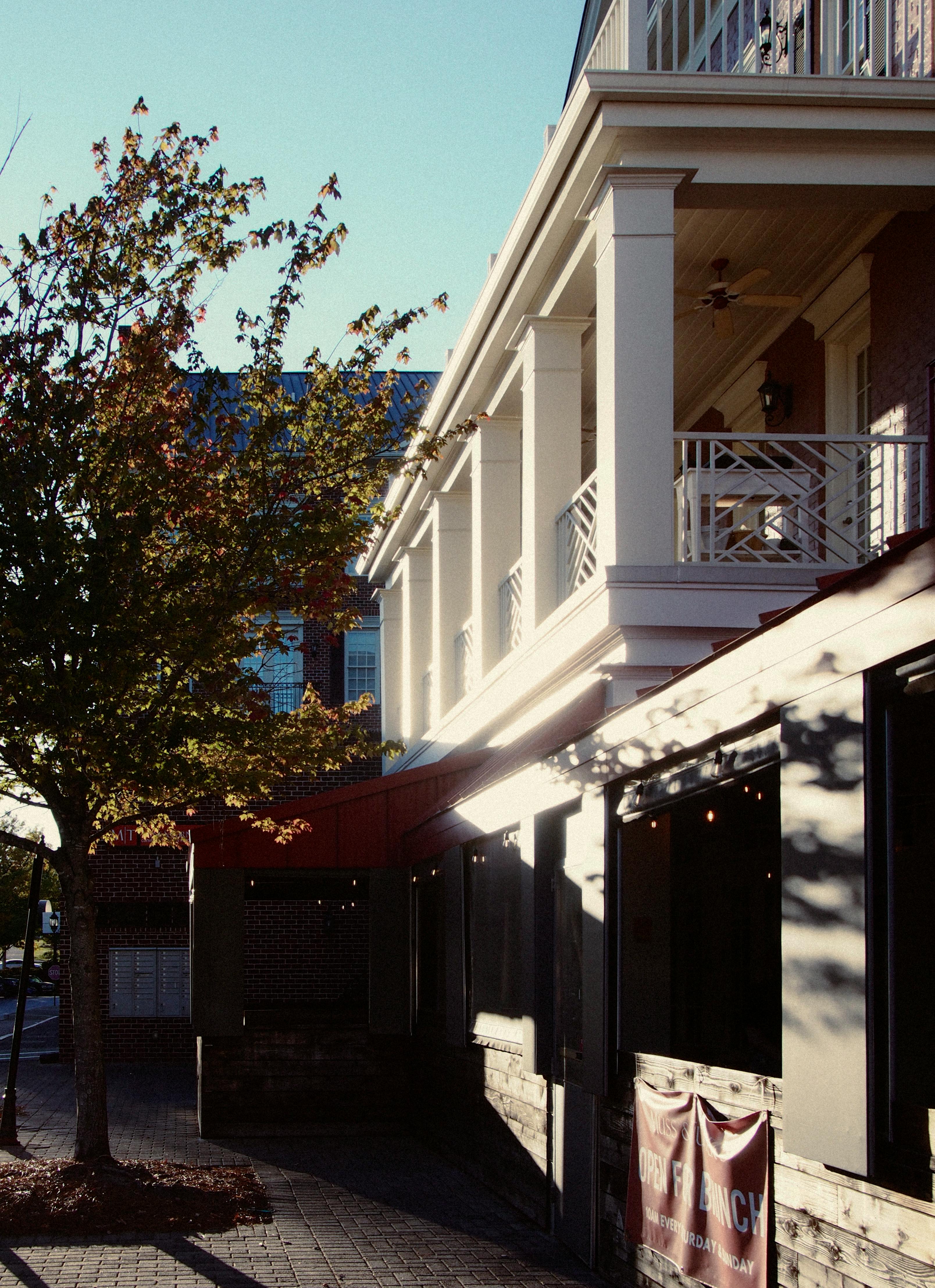 Sun And Shade City Photos, Download The BEST Free Sun And Shade City ...